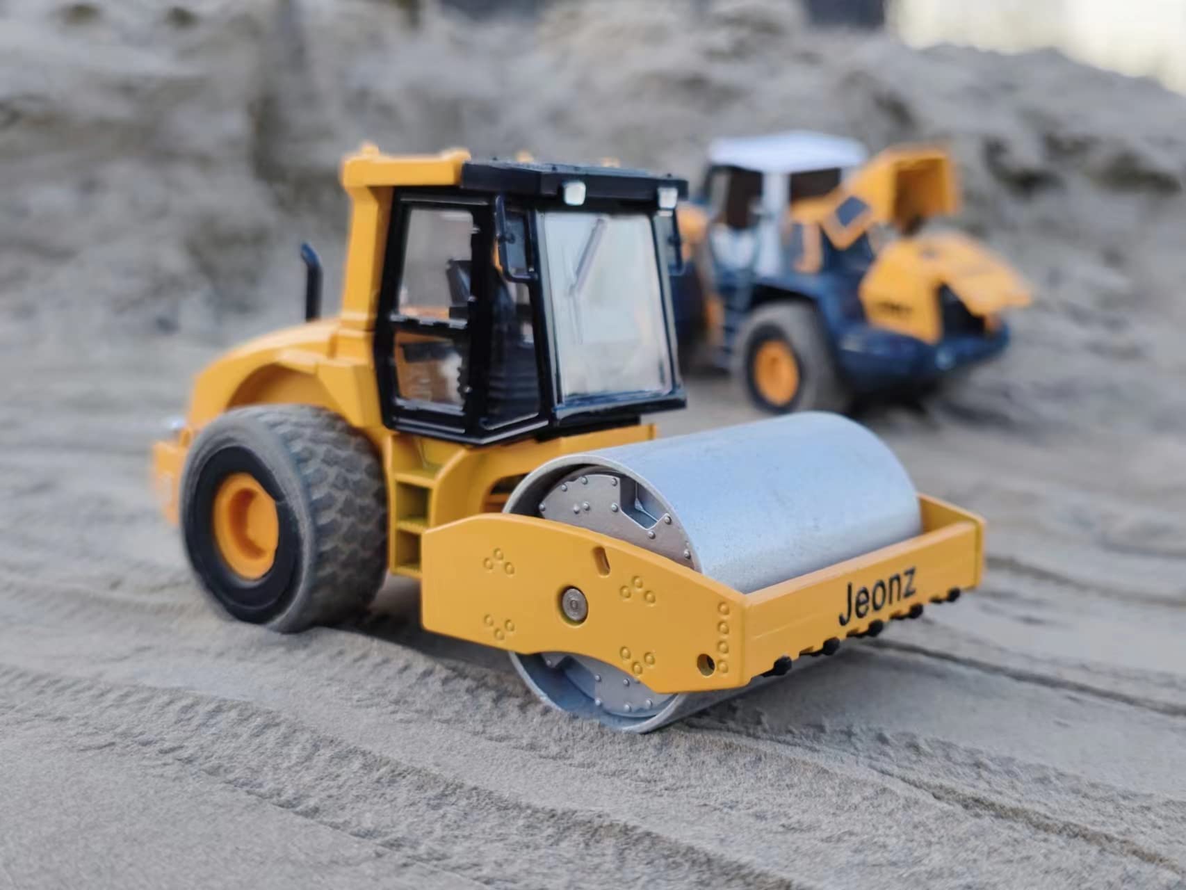 Jeonz 1/50 Alloy Single-Drum Road Roller Toy Metal Construction Diecast Road Roller Model