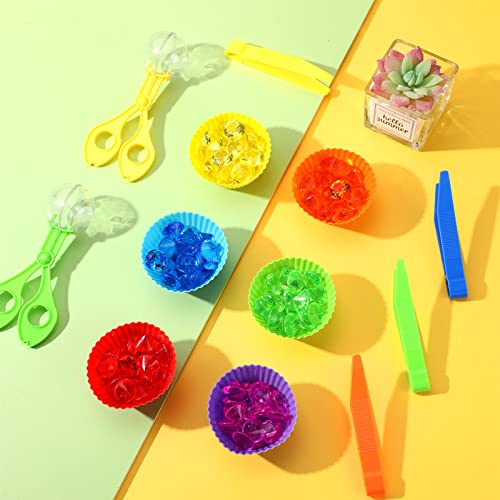 Leitee 132 Pcs Fine Motor Toys Counting Sorting Sensory Bin Filler, 120 Acrylic Fake Gems 4 Tweezers 2 Scissors Clips 6 Cups for Boys Girls Early Education and Sorting Counting Training Development