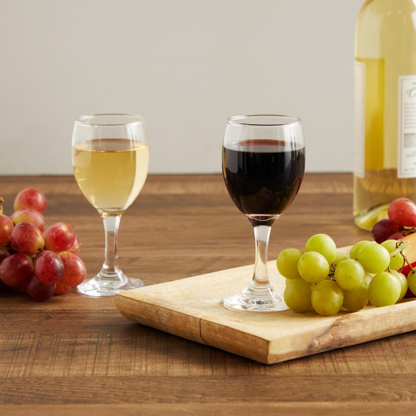 Juvale Stemmed Wine Glasses, Set of 4 for Housewarming Gift, Anniversary, Wedding (4.5 oz)