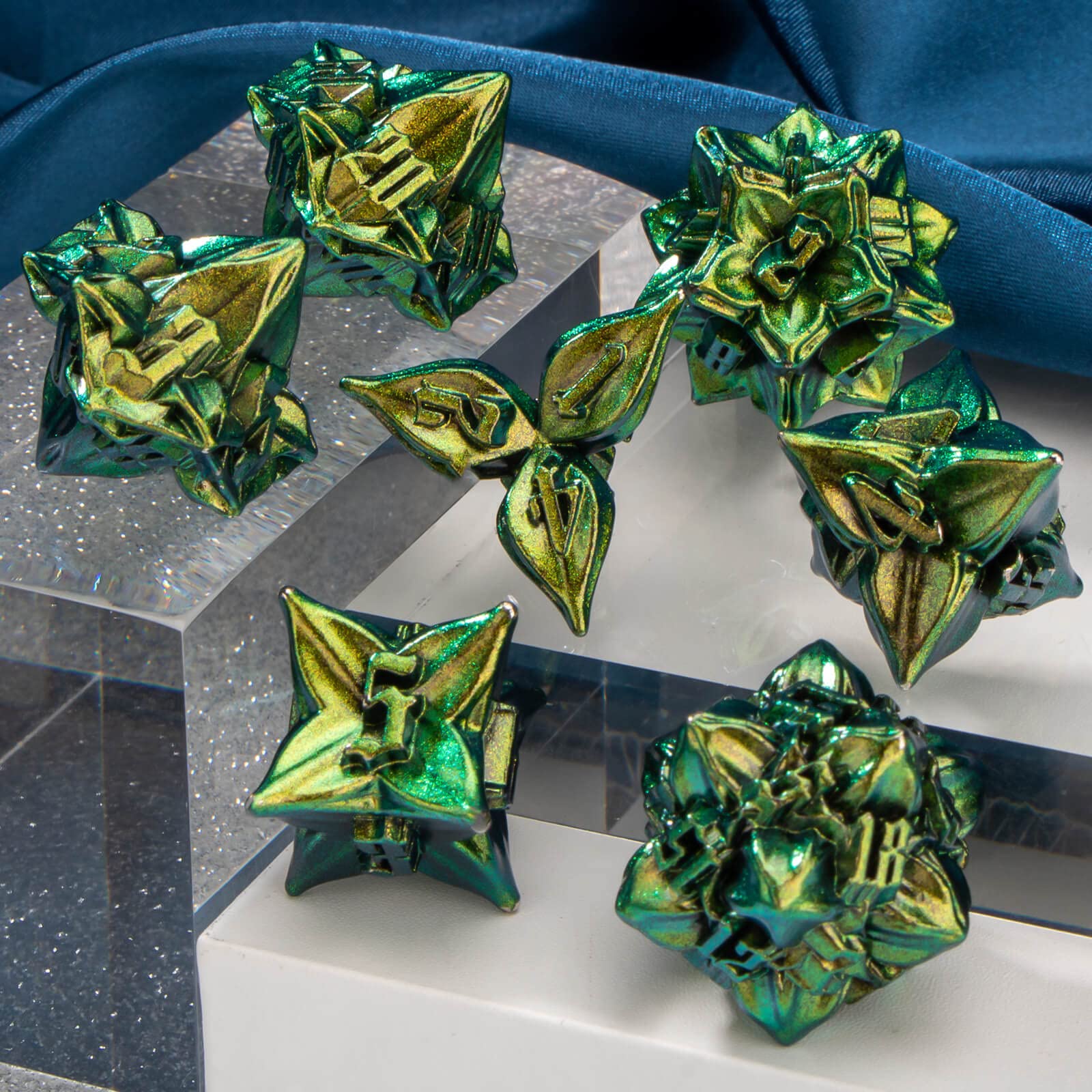 KERWELLSI Metal DND Dice Set, 7 Piece D&D Dice Set, Green Dungeons and Dragons Dice, Polyhedral Dice, RPG Role Playing Dice, D and D Dice with Box D20 D12 D10 D8 D6 D4