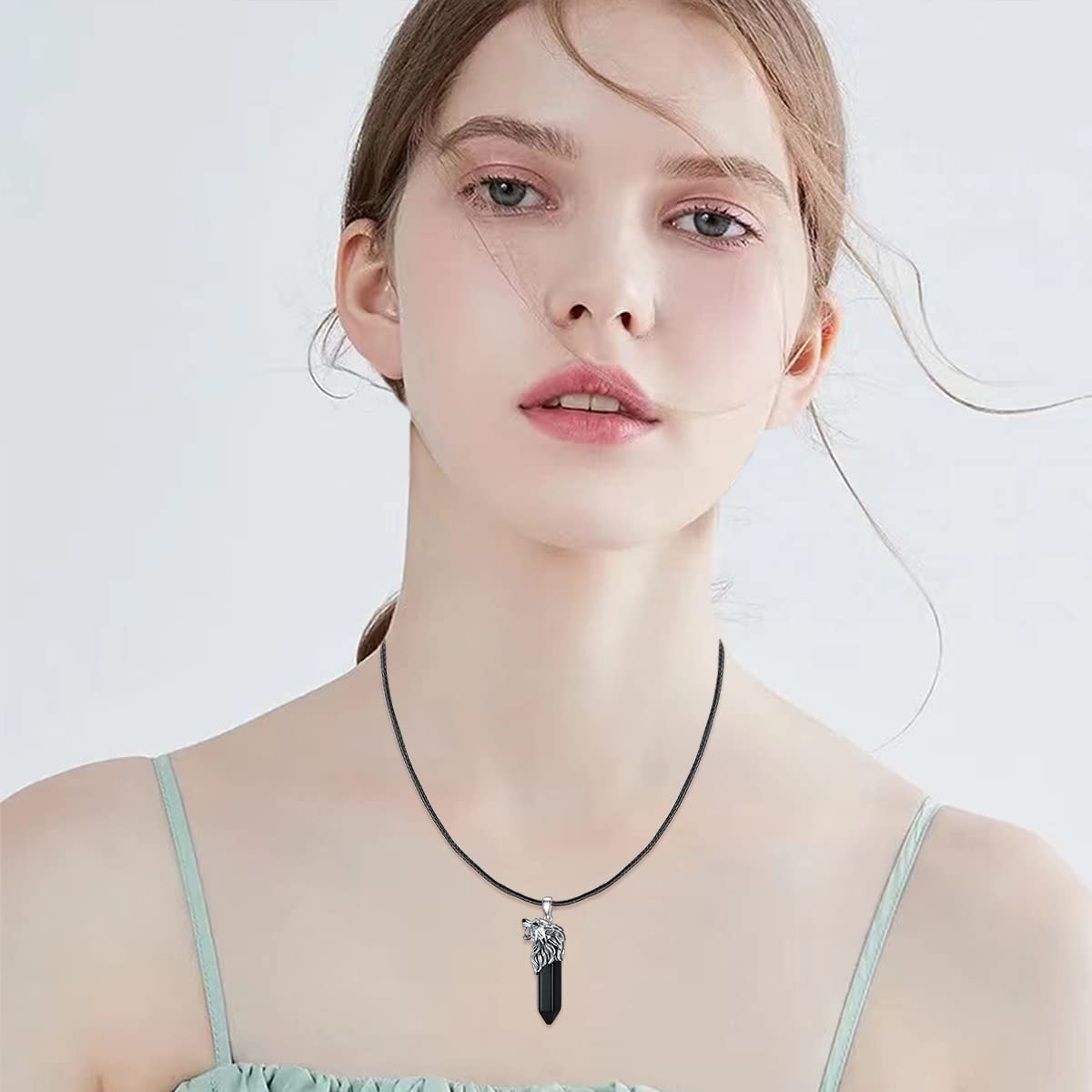 LEECCI Wolf Necklace 925 Sterling Silver Black Crystal Pendant Gothic Wolf Jewelry for Men Women Christmas Birthday Valentine's Day Gift