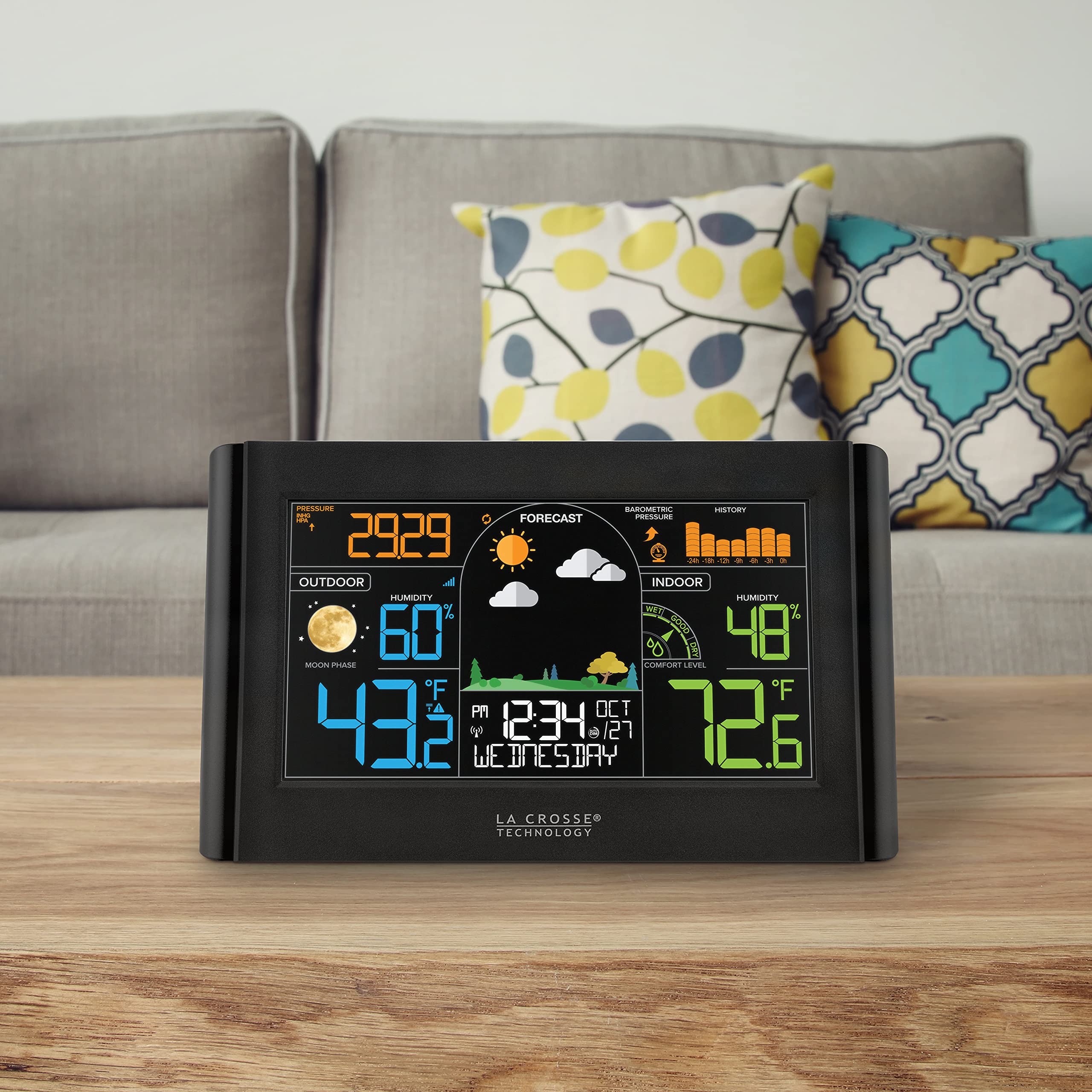 La Crosse Technology 308-27937-INT Wireless Color Weather Station with Bonus Display, Black