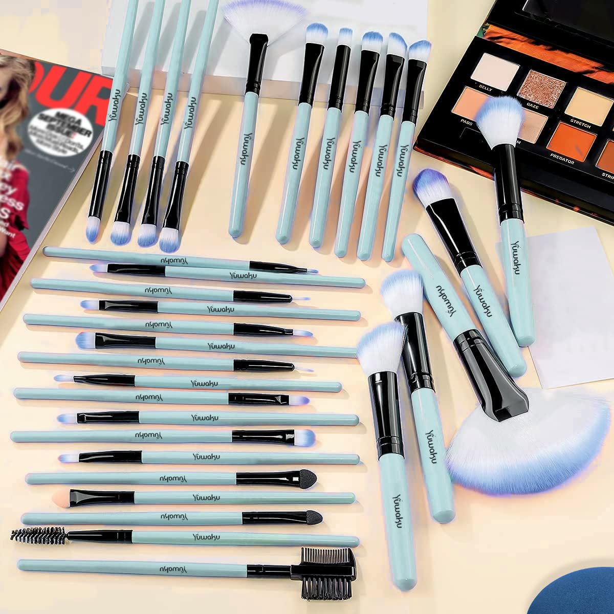 Makeup Brushes Set Professional from an Array of Eyeshadow Foundation Brushes to a Concealer Brush to Eyelash and Blusher Brushes 32 Pcs soft Make up Brush Kit, These Vegan and Cruelty-free Brushes have Soft Synthetic Bristles that Work Perfectly with any