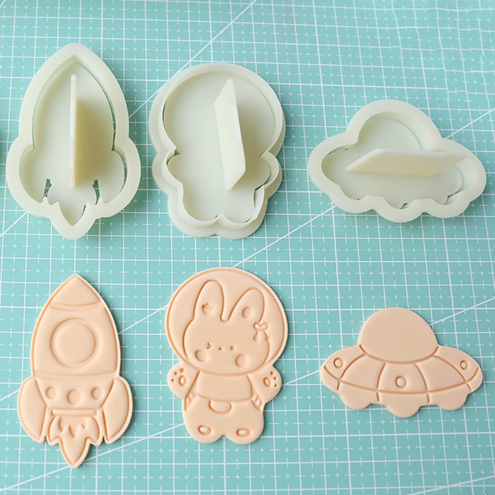 KALAIEN Space Cake Mold Cookie Cutter Rocket Mold Fondant Stamper Set, Biscuit Cake Baking Mold for Party Supplies Small Set of 4