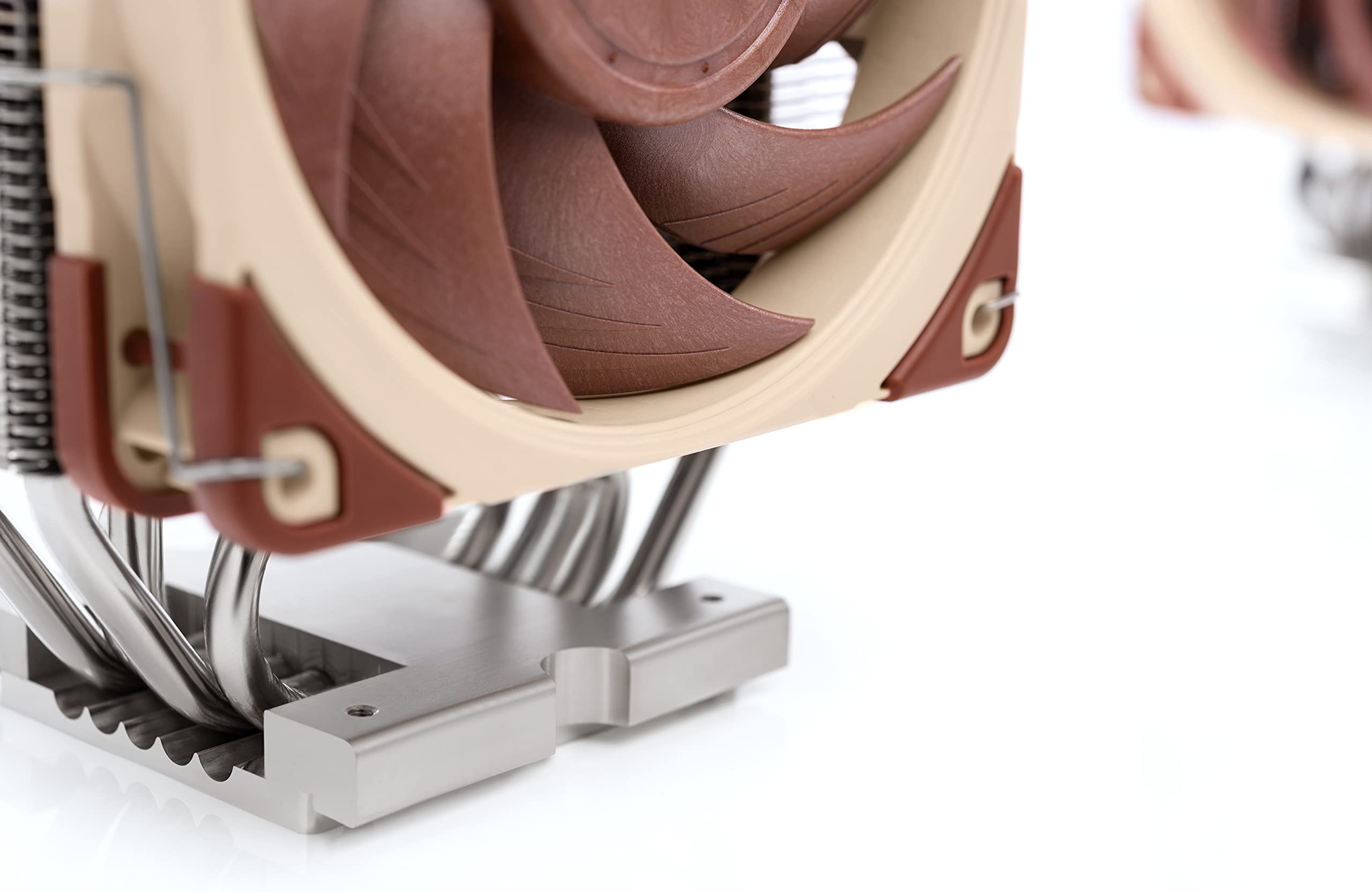 Noctua NH-U12S DX-4677, Premium CPU Cooler for Intel Xeon LGA4677 (120mm, Brown)