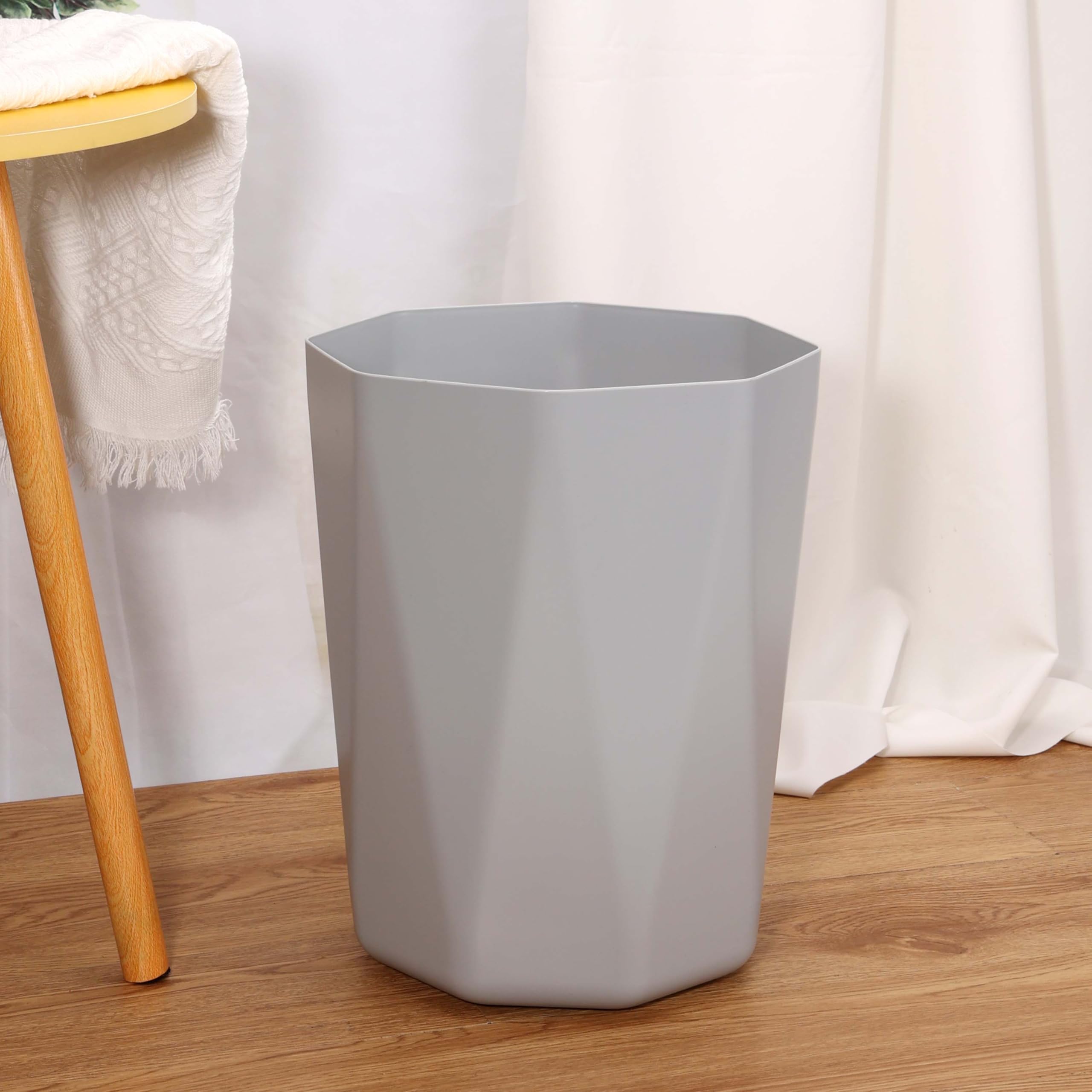 Nsngxus 5 Gallon Trash Can, Plastic Office Trash Can, Geometric Silver