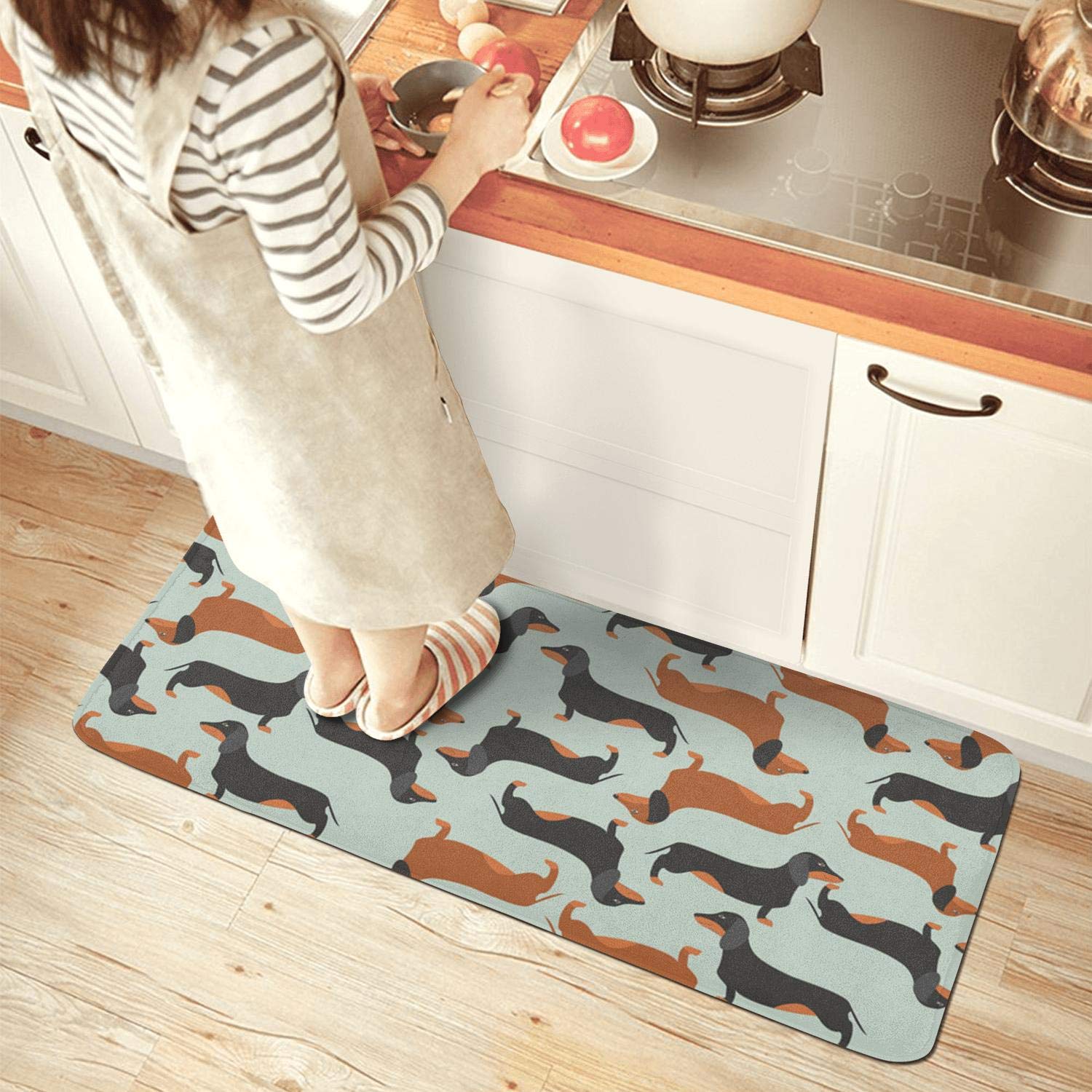 HULOSHIKDL 47"*18" Long Kitchen Mat Dachshund Dog Breed Microfiber Rubber Backing Non-Slip Water-Absorbent Anti-Fatigue Design Foam Kitchen Rug