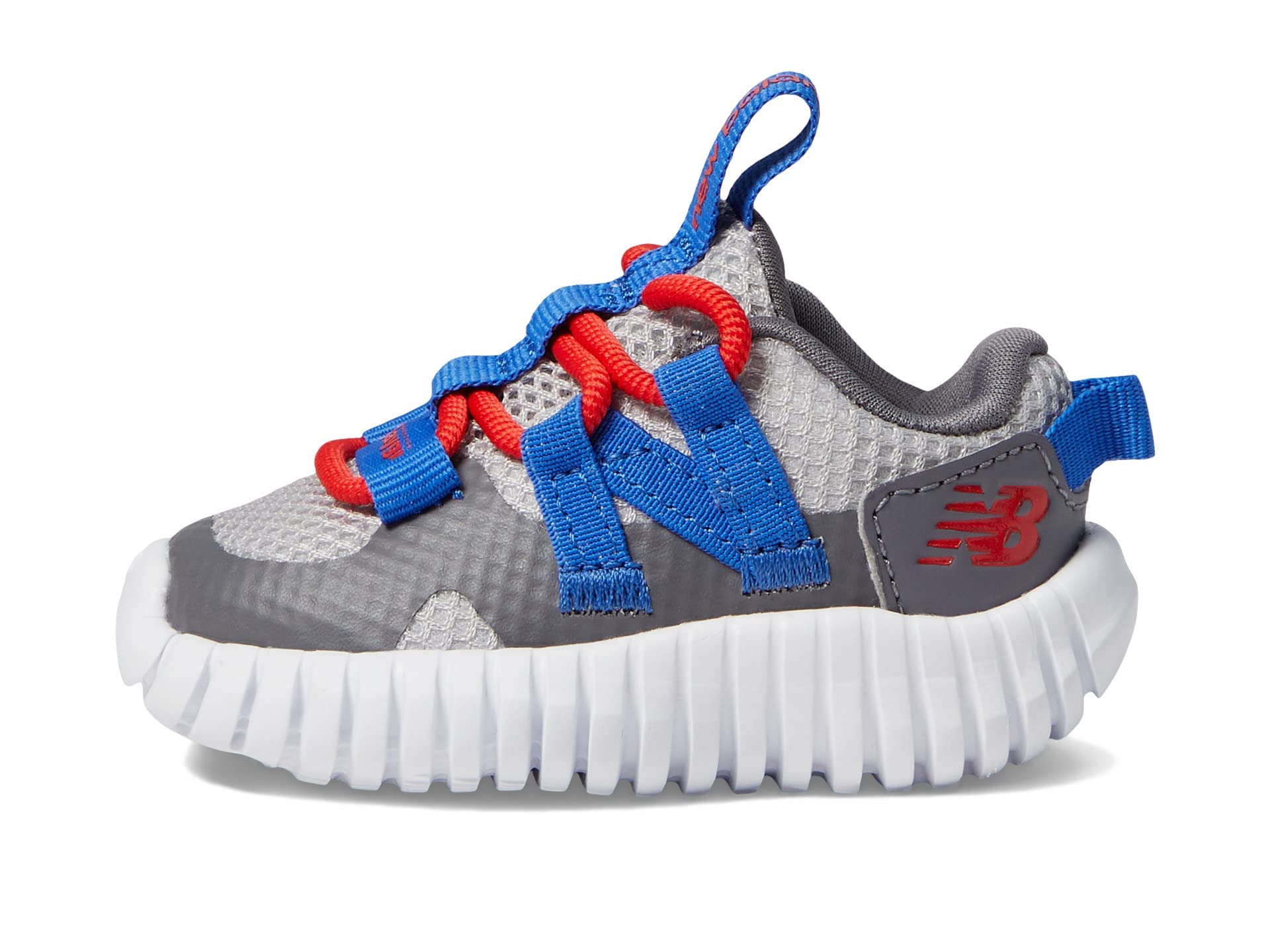 New Balance Baby Boys PLAYGRUV V2 Bungee Sneaker, Grey/True Red, 4 Wide Infant