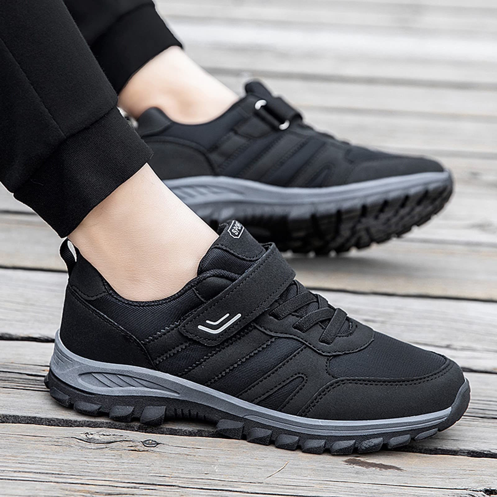 Men's Simple and Fashionable Flying Woven Round Head Solid Color Lightweight Breathable Soft 530 Mens Shoes Sneaker Black