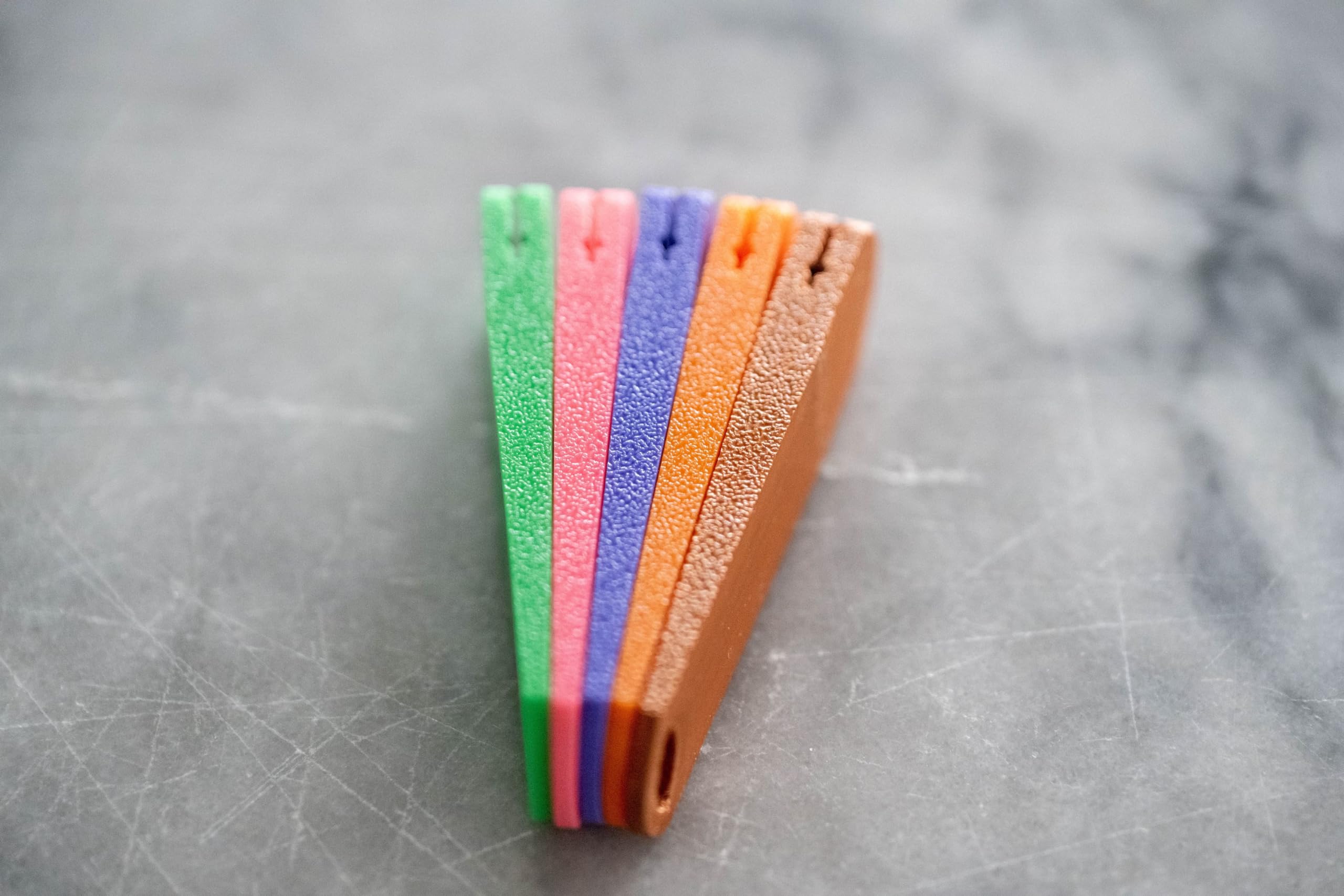 NailSafe: Card Grabber Card Clip for Long Nails, Acrylic Debit Bank Card Grabber, Functions as a Nail, Keyring Opener, can Opener