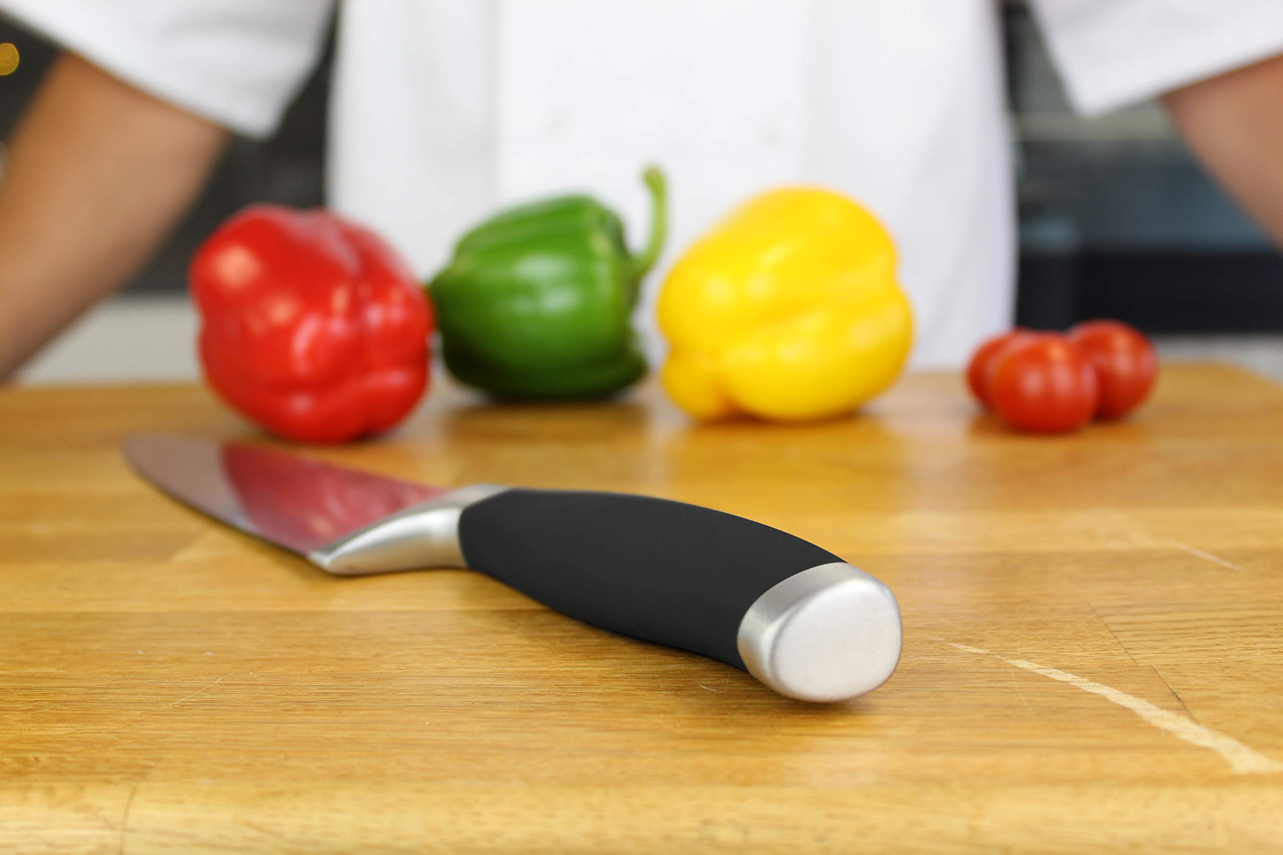 Taylors Eye Witness Syracuse Chefs/Cooks Kitchen Knife - Professional 20cm/8 Inch Cutting Edge, Multi Use. Precision Ground, Razor Sharp, Ultra Fine Blade. Soft Textured Grip Matte Black Handle.