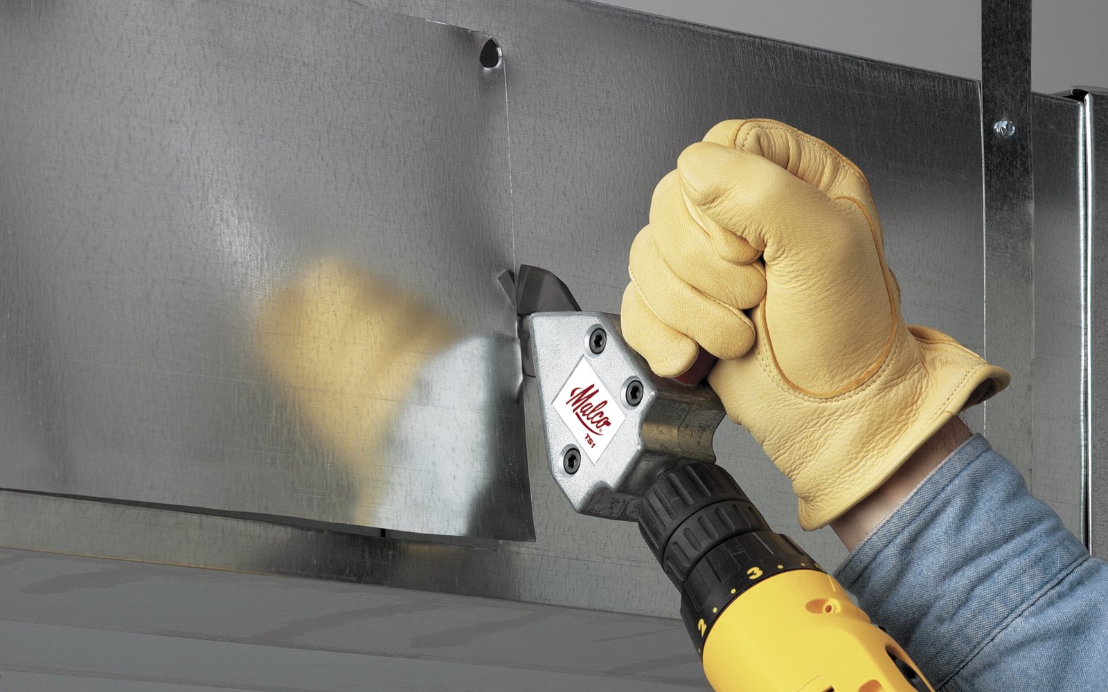 Malco C5A2 Impact Power Assisted Crimper & TS1 Turbo Shear 20 Gauge Capacity Sheet Metal Cutting Attachment