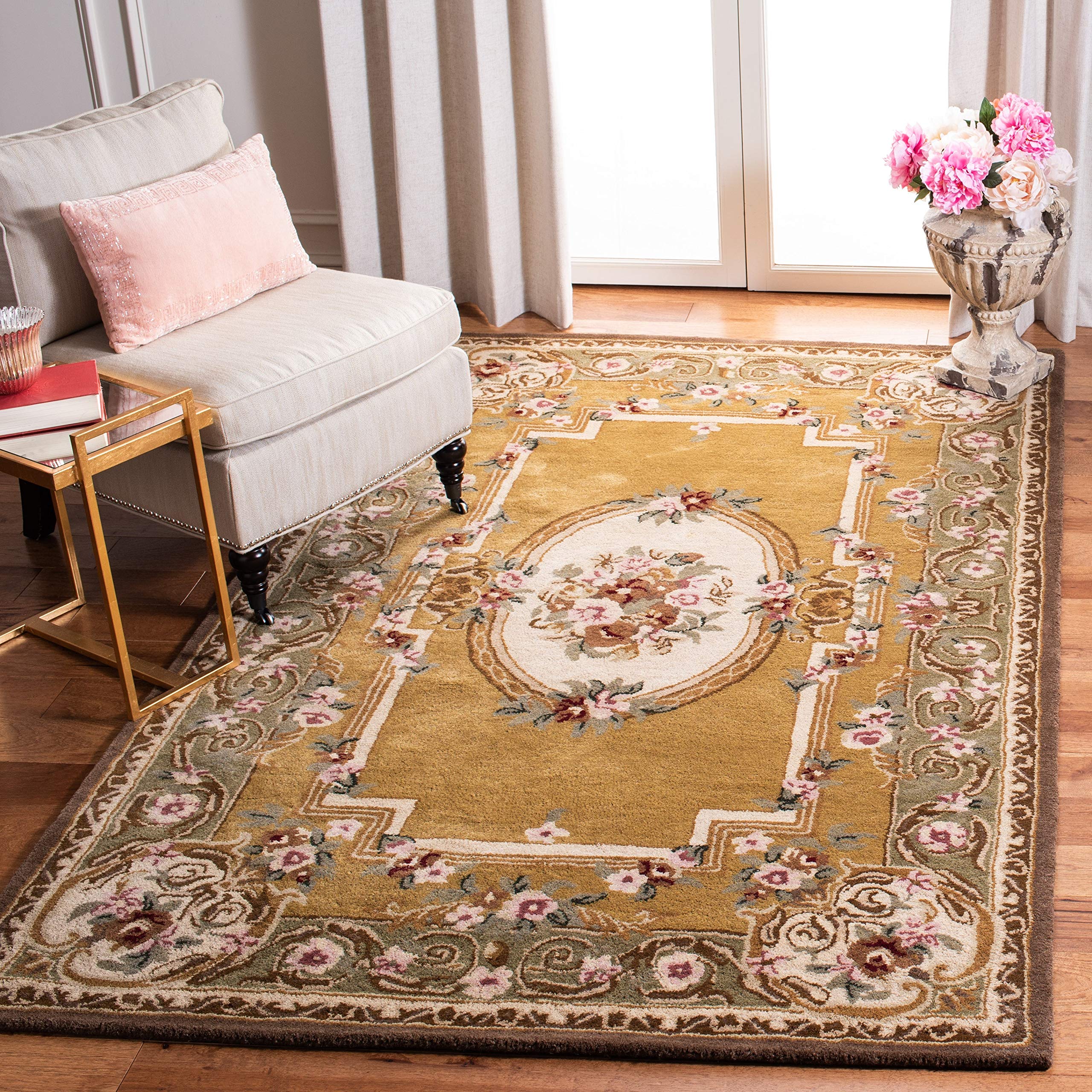 SAFAVIEH Classic Collection Area Rug - 8'3" x 11', Light Gold & Green, Handmade Traditional Oriental Wool, Ideal for High Traffic Areas in Living Room, Bedroom (CL280A)