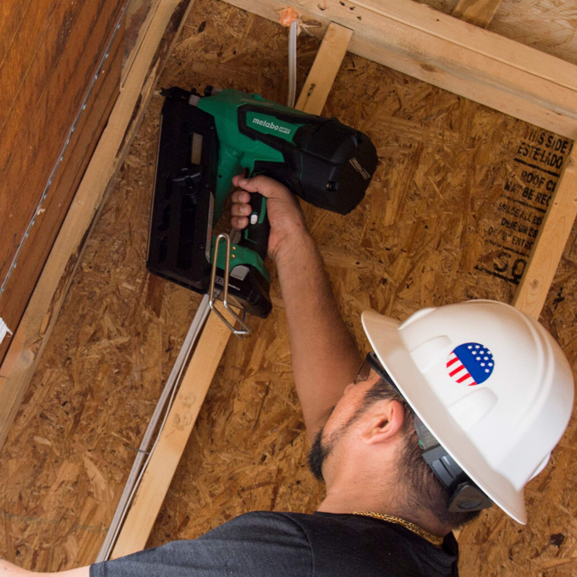 Metabo HPT 18V MultiVolt™ Cordless Framing Nailer Kit | Accepts 2-Inch up to 3-1/2-Inch Clipped & Offset Round Paper Strip Nails | 30 Degree Magazine | NR1890DCS