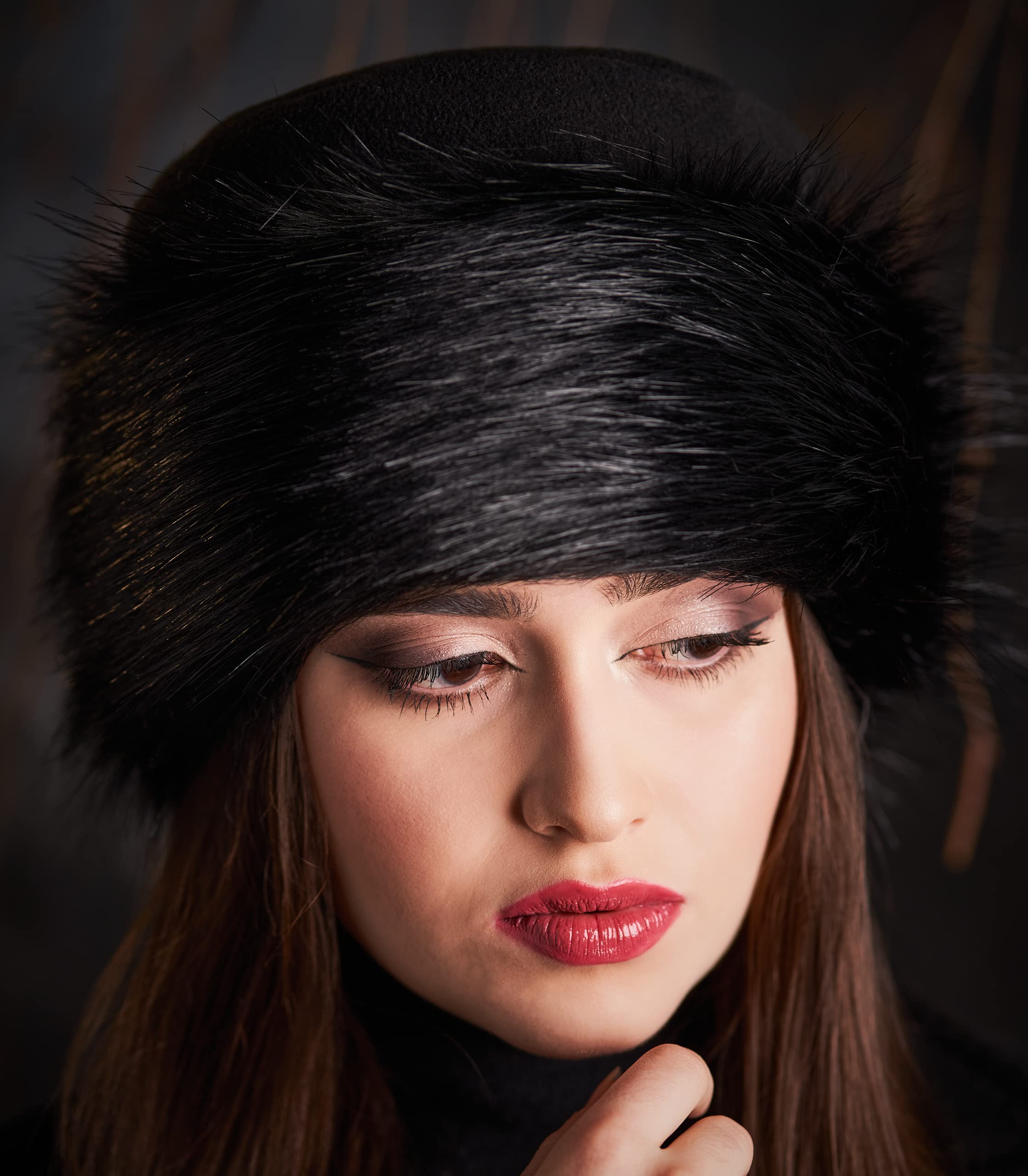 Futrzane Classic Trim Hat - Faux Fur Trimmed Hats for Women - Classy Fleece Cap (M, Black - Black Classic)