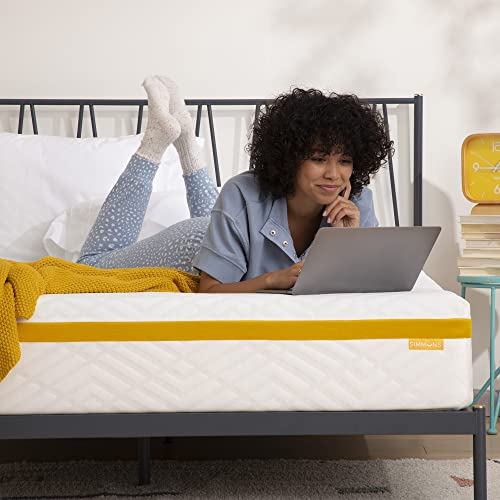 Simmons - Gel Memory Foam Mattress - 10 Inch, Twin XL Size, Medium Feel, Motion Isolating, Moisture Wicking Cover, CertiPur-US Certified, 100-Night Trial