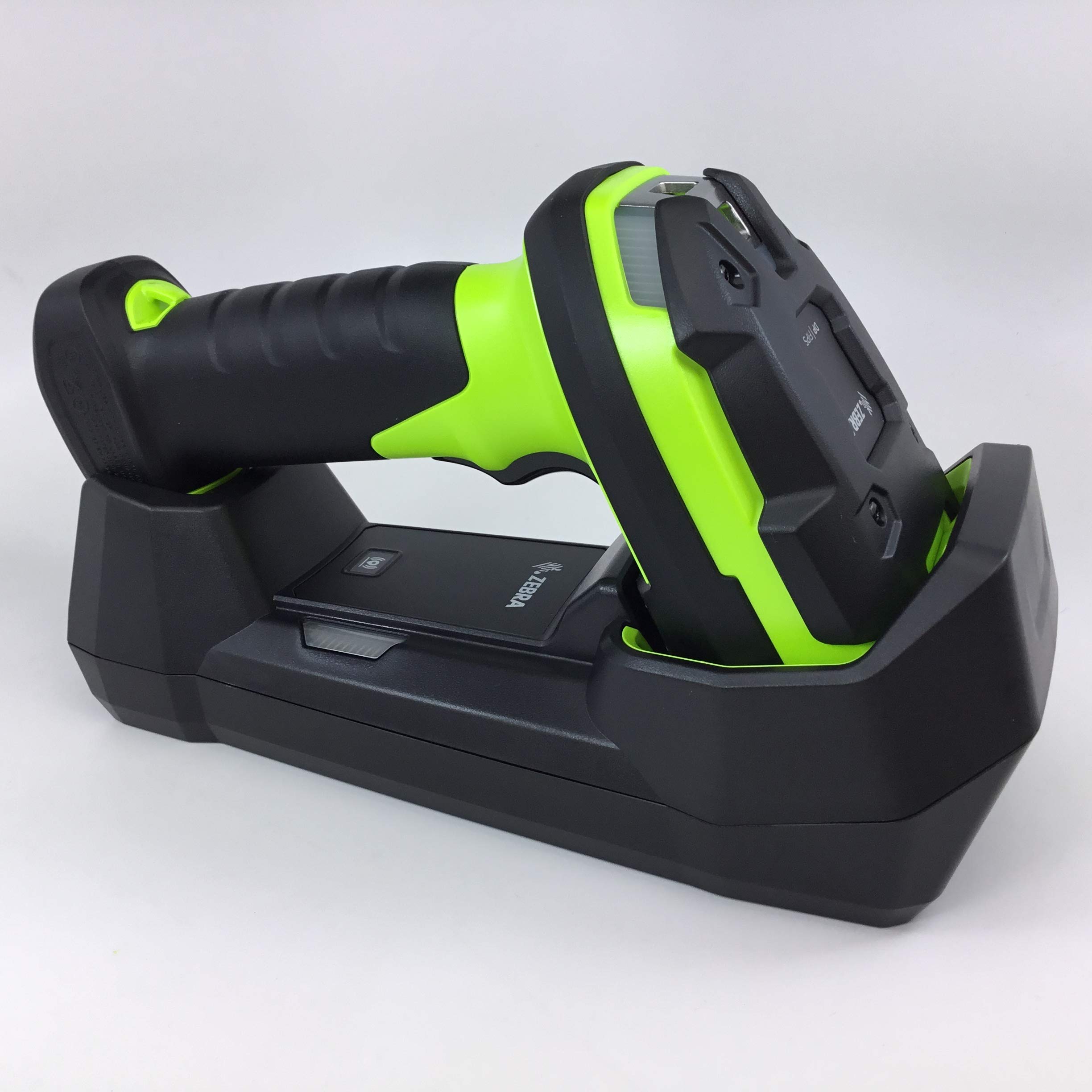 Zebra DS3678-SR (Standard Range) Ultra-Rugged Industrial Grade Cordless Barcode Scanner/Linear Imager Kit (2D, 1D, PDF417, QR Code, Postal Codes), Bluetooth, FIPS, Vibration Motor, IP67 Sealing