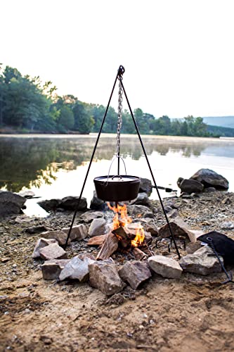 Lodge Tall Boy Tripod with 6 Quart Camp Dutch Oven and 12-Pack Aluminum Foil Dutch Oven Liners