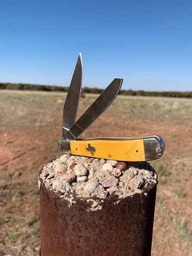 Moore Maker, Inc. Texas Star Trapper Knife - Yellow Bone Handle