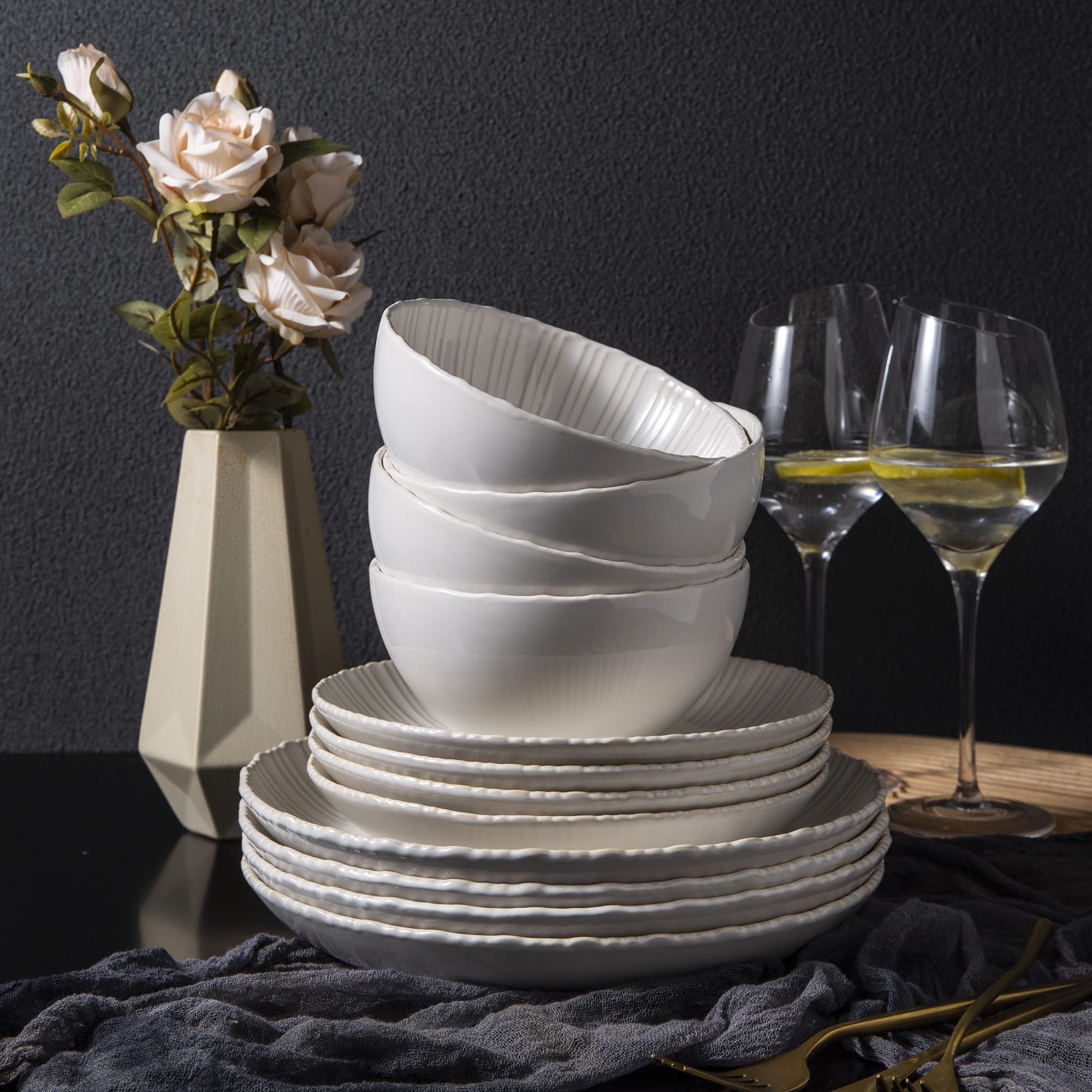 GBHOME Ceramic Dinnerware Sets, Elegant Stoneware Plates and Bowls Sets, Highly Chip and Crack Resistant | Dishwasher & Microwave Safe | Dishes Set