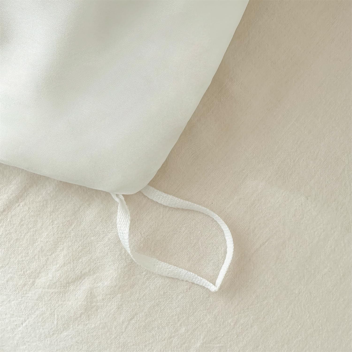 SOUKACH Ruffled Bedding Bow Duvet Cover Set with Butterfly Tie, Soft Brushed Microfiber Shabby Chic Bedding Set with Zipper Closure for Kids Girls-White,Full