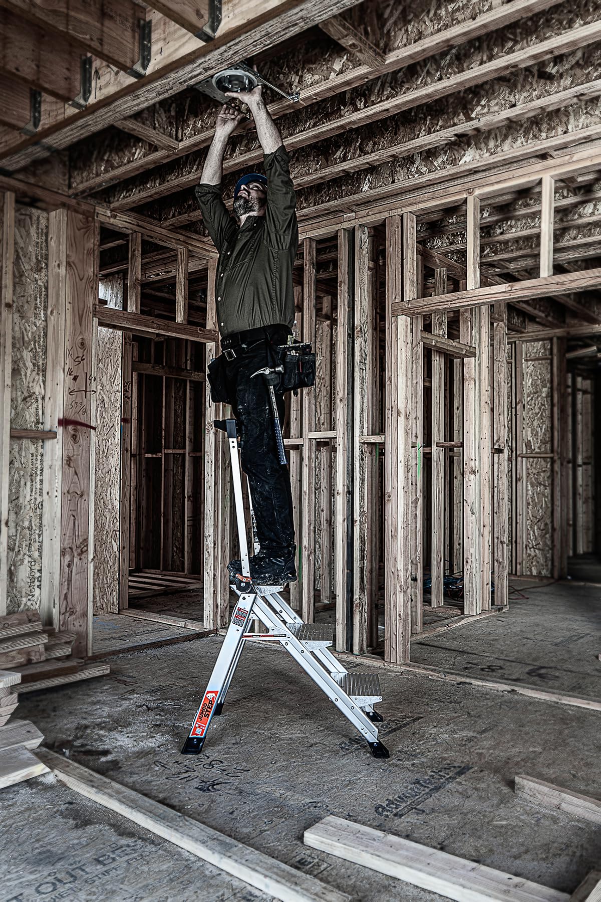 Little Giant Ladder Systems, Jumbo Step, 3-Step, 2 Foot, Step Stool, Aluminum, Type 1AA, 375 lbs Weight Rating, (11903), Gray
