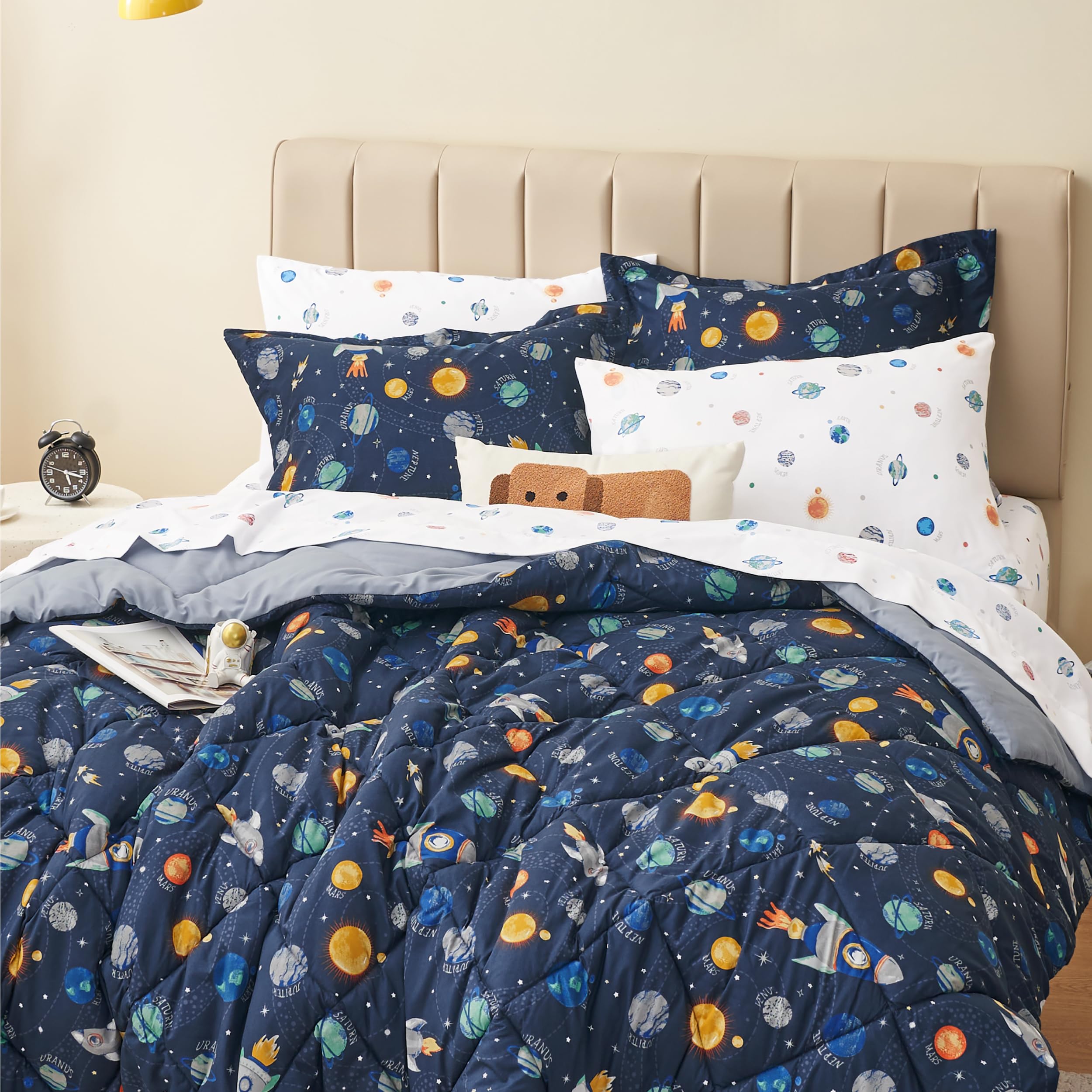 PPOLCA Twin Size Space Kids Bedding Set for Girls, 5 Pieces Super Soft Lightweight Microfiber Comforter Set with Sheets, Space Bedding Twin, Bed in a Bag, Durable Children Bed Set