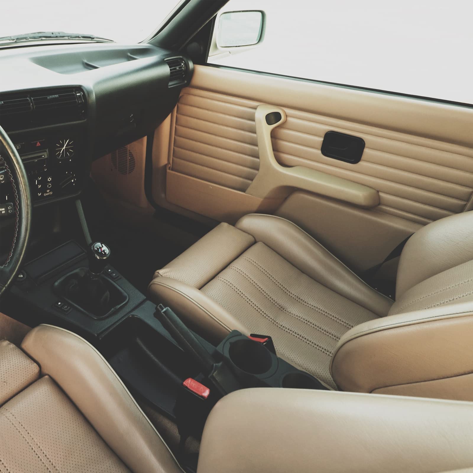 Vinyl Leather Fabric Marine Waterproof Material 55"×108" Upholstery Synthetic Leather Sheets 0.6mm Thick Anti-UV,Non-Peeling for Car Furniture Sofa Boat Headliner Replacement Renovate 55" Wide, Beige