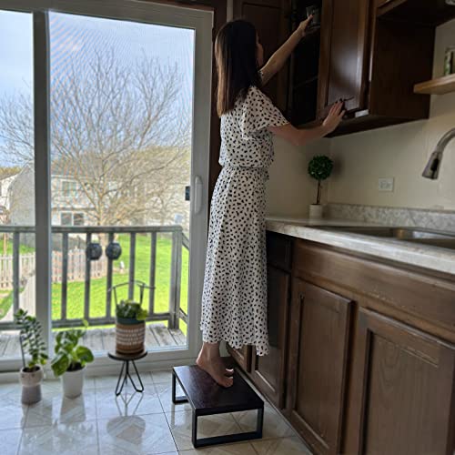 Wood Step Stool with 350 lbs Load Capacity, One Step Stools for Adults Kids Seniors with Non-Slip Mat, Sturdy Stepping Stool for AdultsSuitable for Bedroom Kitchen Bathroom