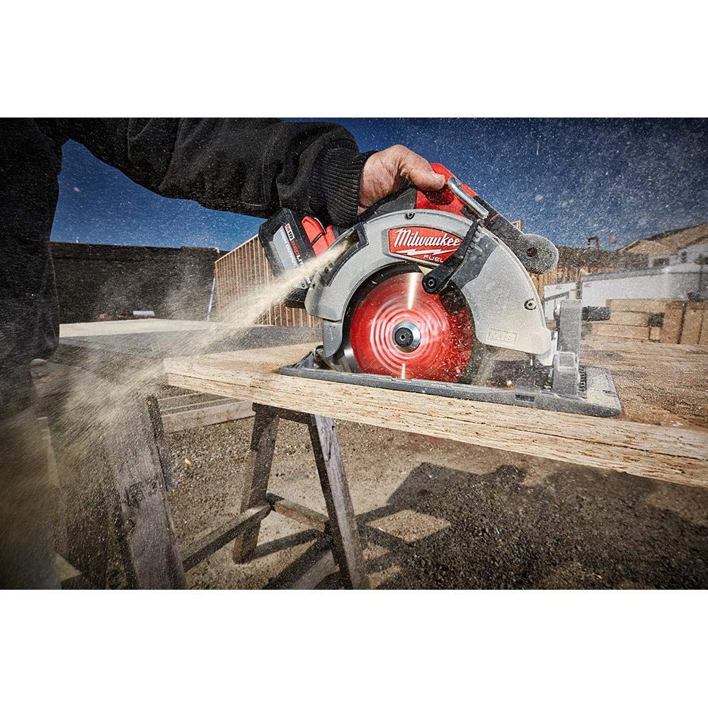 Milwaukee 2732-20 M18 Fuel 18 Volt Lithium-Ion 15 Amp 7-1/4 Inch Cordless Circular Saw (Tool Only) (Non-Retail Packaging)