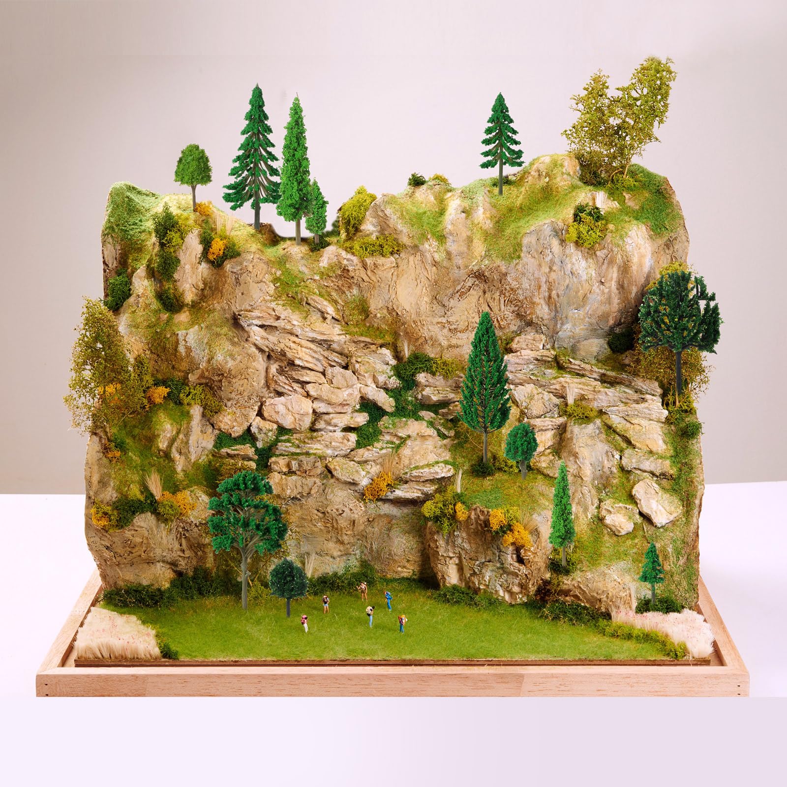 Skylety 70 Pieces Model Trees 1.2-6.3 Inch Mixed Model Tree Train Scenery Architecture Trees Fake Trees for DIY Crafts, Building Model, Scenery Landscape Natural Green(Vintage)
