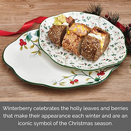 Pfaltzgraff Winterberry Holiday Set of 2 Serving Plates, 10 Inch and 12 Inch, Multicolored