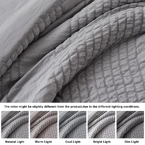 Seersucker Grey King Size Comforter Set, 3 Pieces- Soft Washed Microfiber Gray Comforter with 2 Pillowcases Shams, Fluffy Down Alternative Bedding Comforter Sets for All Season (104x90 inches)