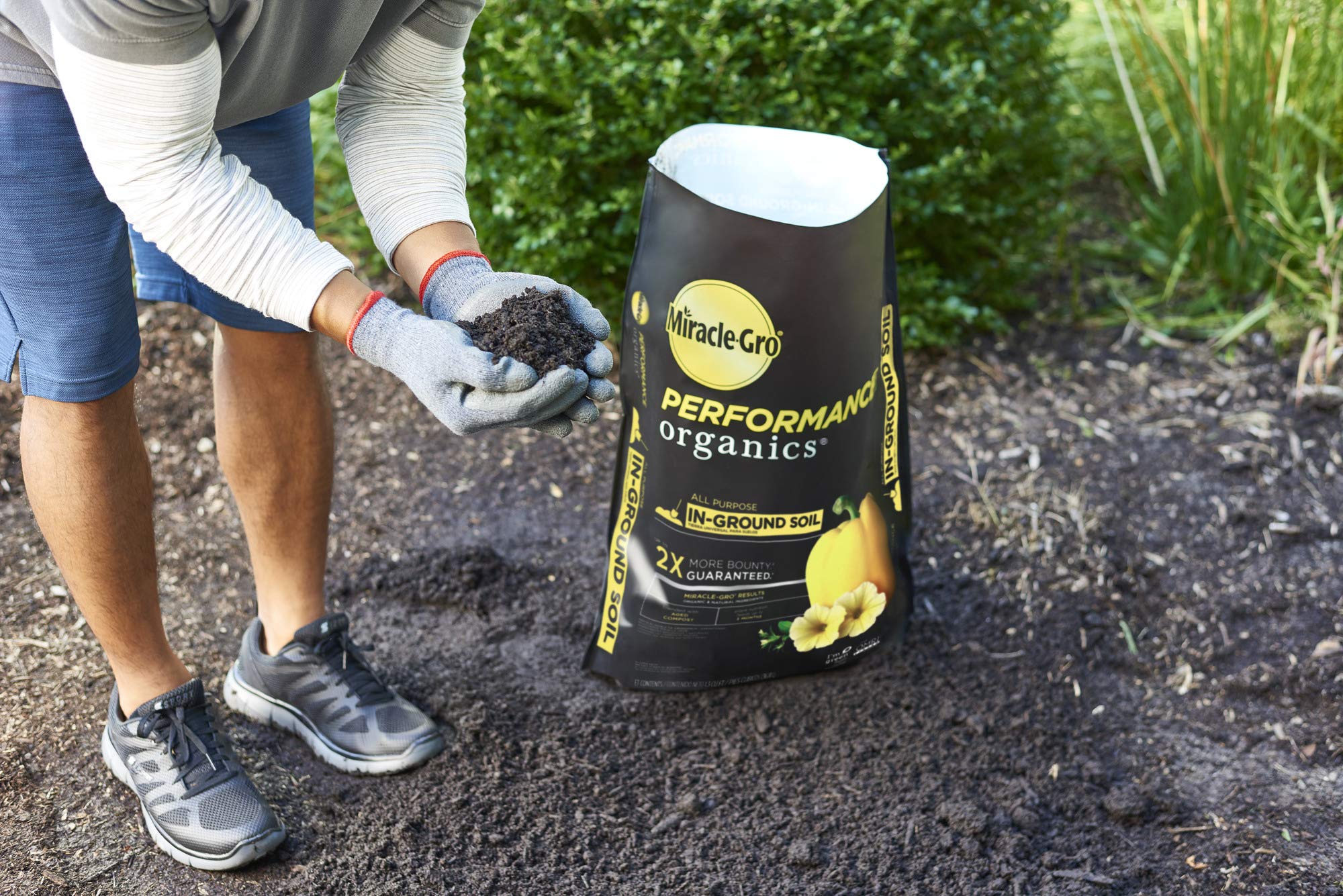 Miracle-Gro Performance Organics All Purpose In-Ground Soil - Organic and Natural Ingredients, Soil for Vegetables, Flowers and Herbs, Feeds for up to 3 Months, 1.3 cu. ft.