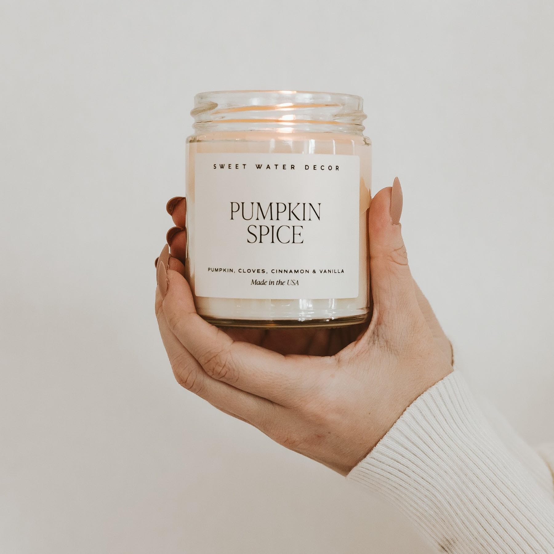 Sweet Water Decor Pumpkin Spice Candle - Fall Candles with Pumpkin, Clover, Cinnamon & Vanilla Scent for Home - Pumpkin Candle with 40 Hours Burn Time - 9Oz Gold Lid Clear Jar Pumpkin Soy Candles