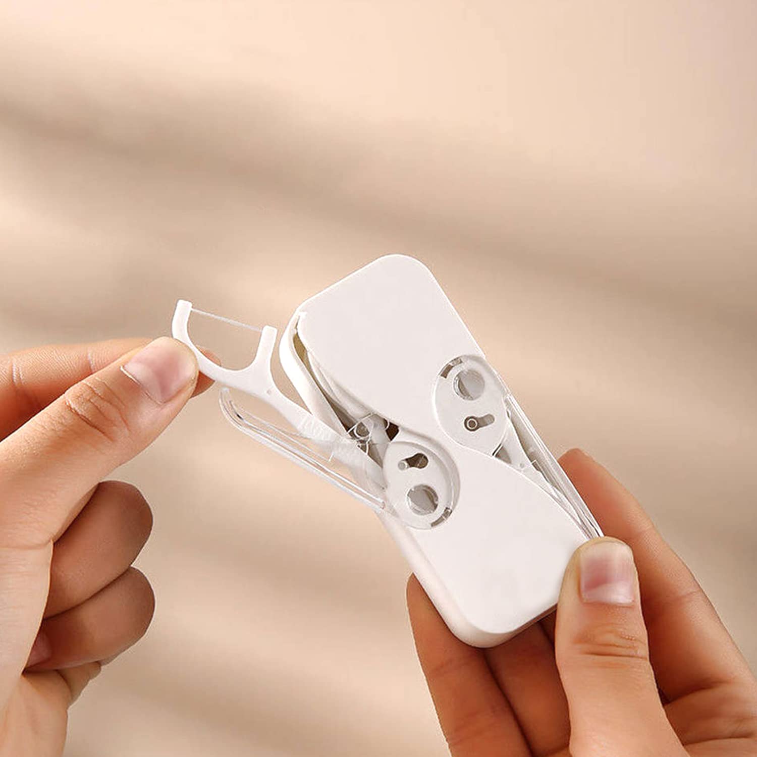 Portable Floss Dispenser, Dental Floss Portable Case Dispenser, Refillable Floss Pick Holder with 98 Pcs Dental Floss, Automatic Floss Organizer Travel Floss Case (A)