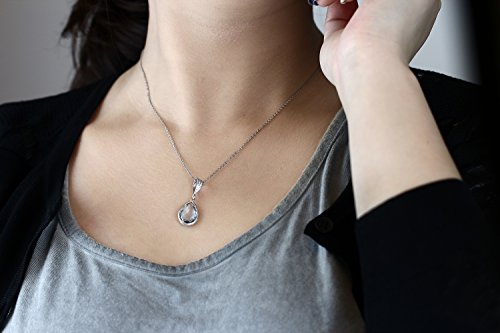 Gem Stone King 925 Sterling Silver Checkerboard Simulated Aquamarine Pendant Necklace (6.20 Cttw, Pear Shaped 16X12MM, with 18 Inch Silver Chain)