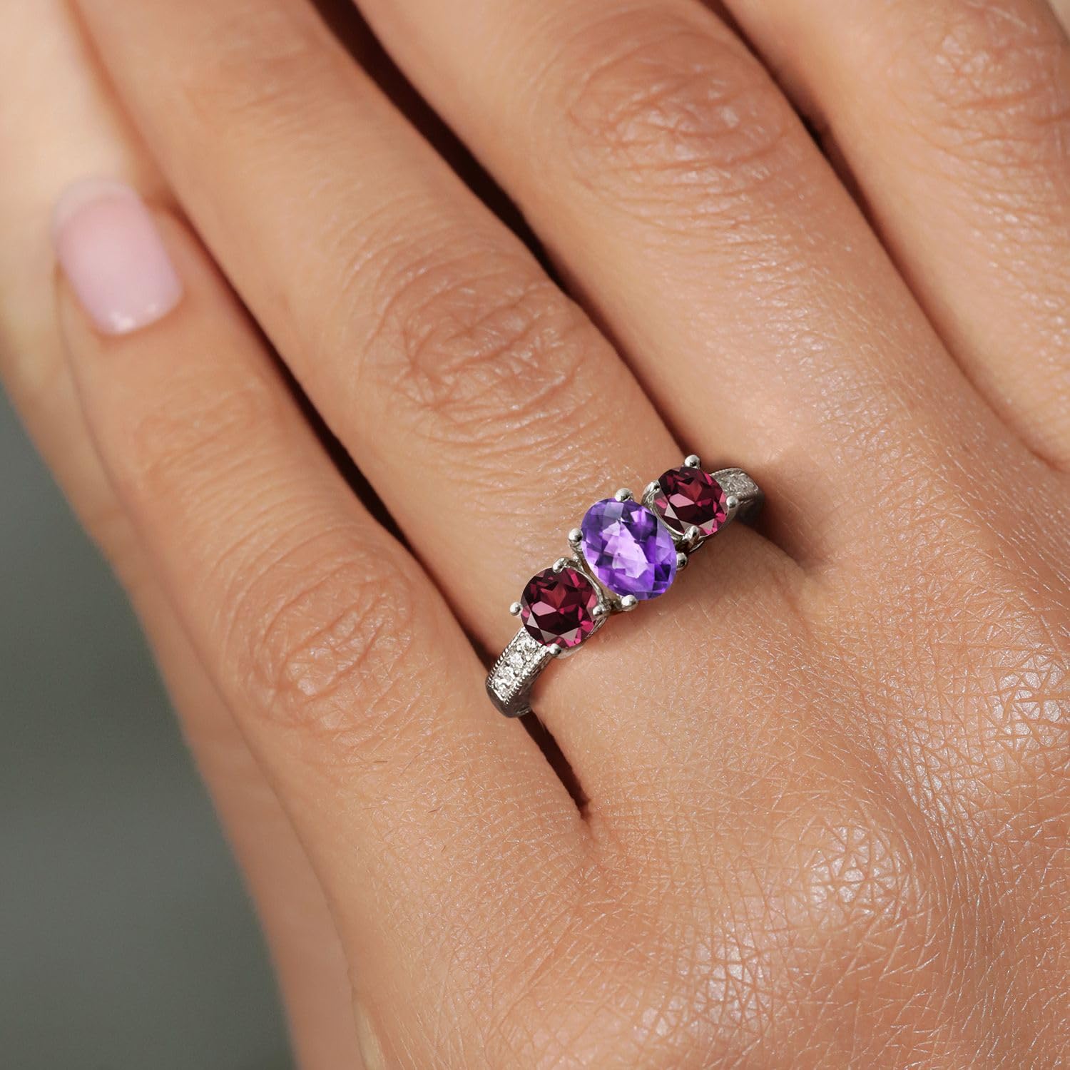 Gem Stone King 925 Sterling Silver Purple Amethyst and Red Rhodolite Garnet Engagement Ring For Women (2.07 Cttw, Oval Checkerboard Cut 7X5MM, Available in size 5, 6, 7, 8, 9)