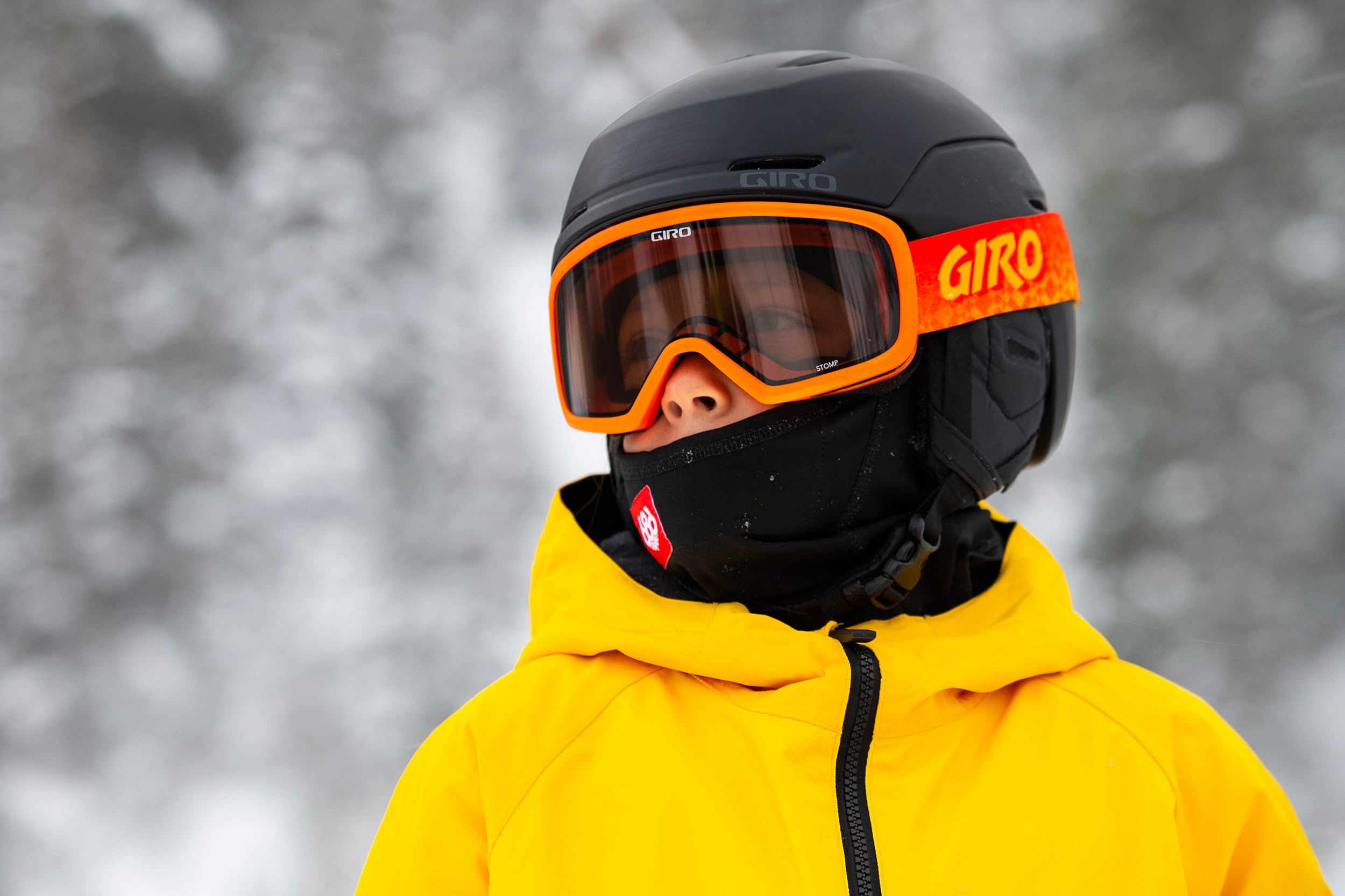 Giro Neo Jr. MIPS Kids Ski Helmet - Snowboard Helmet for Youth, Boys & Girls - Matte Black - S (52-55.5cm)