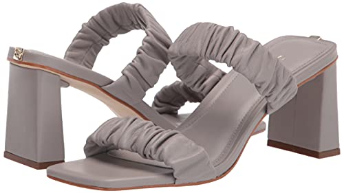 GUESS Women's Aindrea Heeled Sandal, Light Gray 050, 7