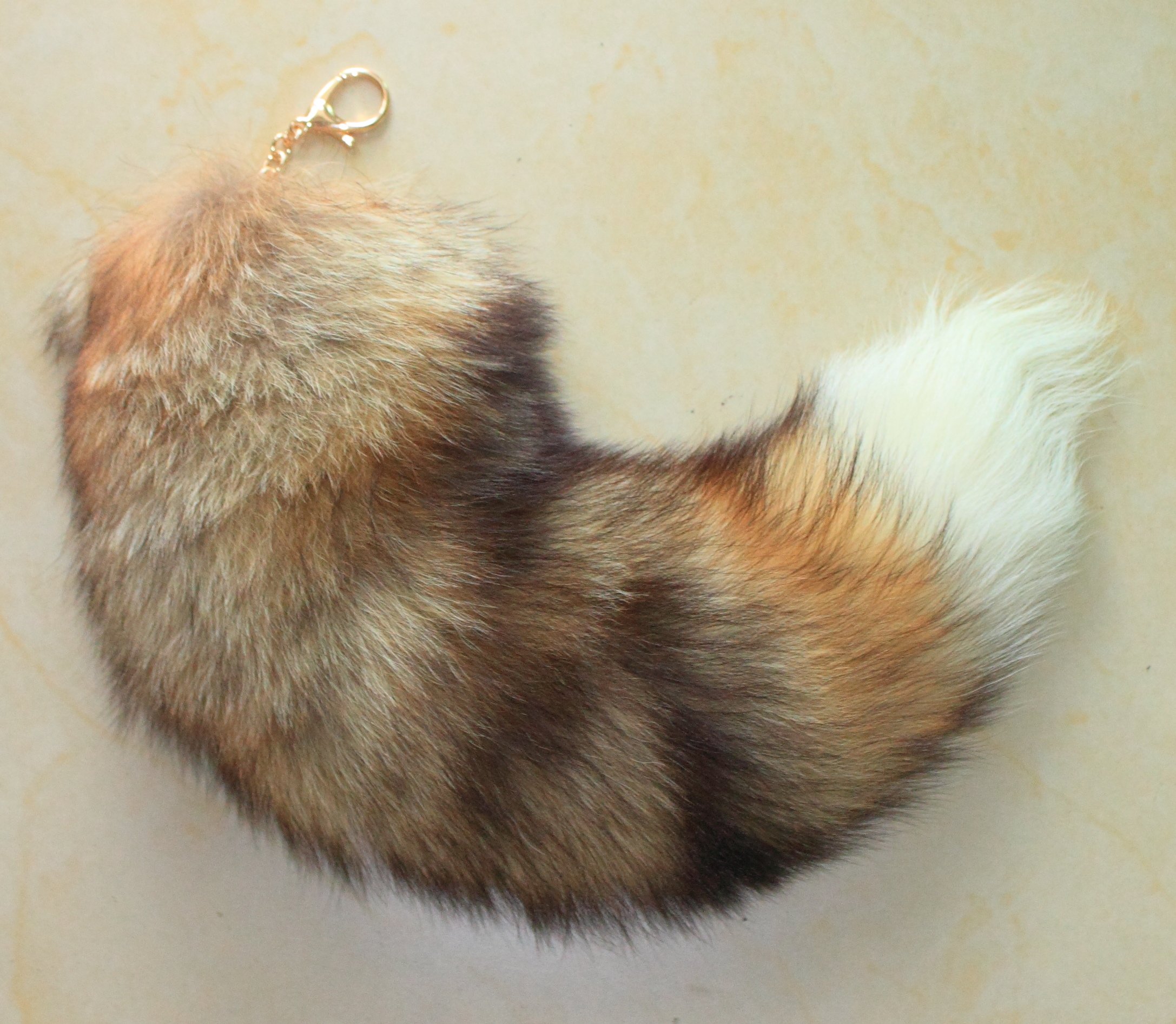 Fosrion 15-16in Authentic Swift Fox Tail Fur Clip On Handbag Accessories Key Chain Ring Hook Tassels Natural Color Grassland Fox Vulpes Velox Cosplay