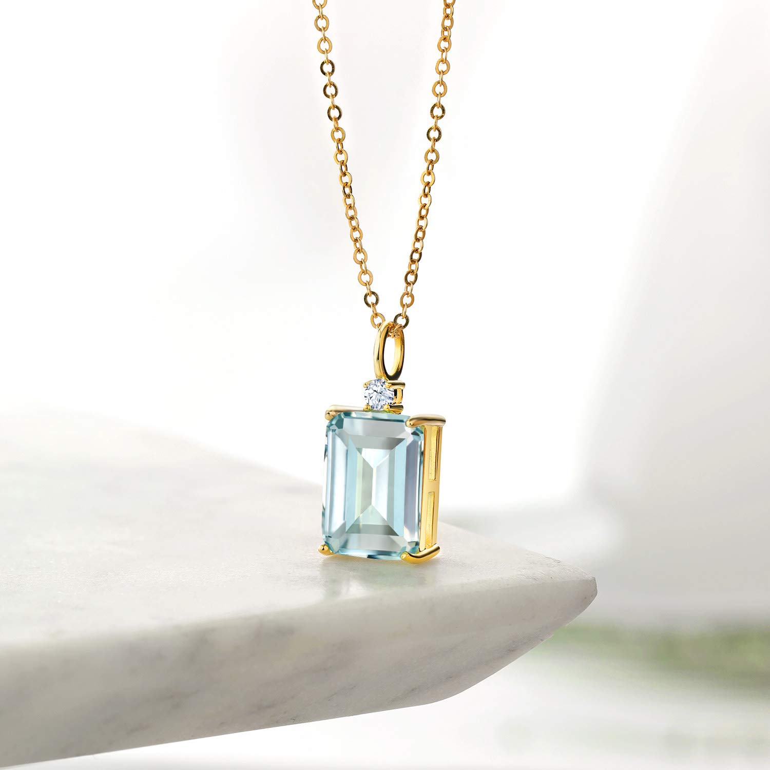 Gem Stone King 18K Yellow Gold Plated Silver Sky Blue Simulated Aquamarine Pendant Necklace For Women (6.75 Cttw, with 18 inch Chain)