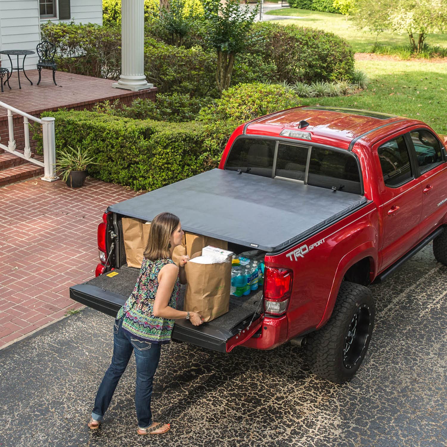 Gator ETX Soft Tri-Fold Truck Bed Tonneau Cover | 59309 | Fits 1982 - 2011 Ford Ranger 6' Bed (72")