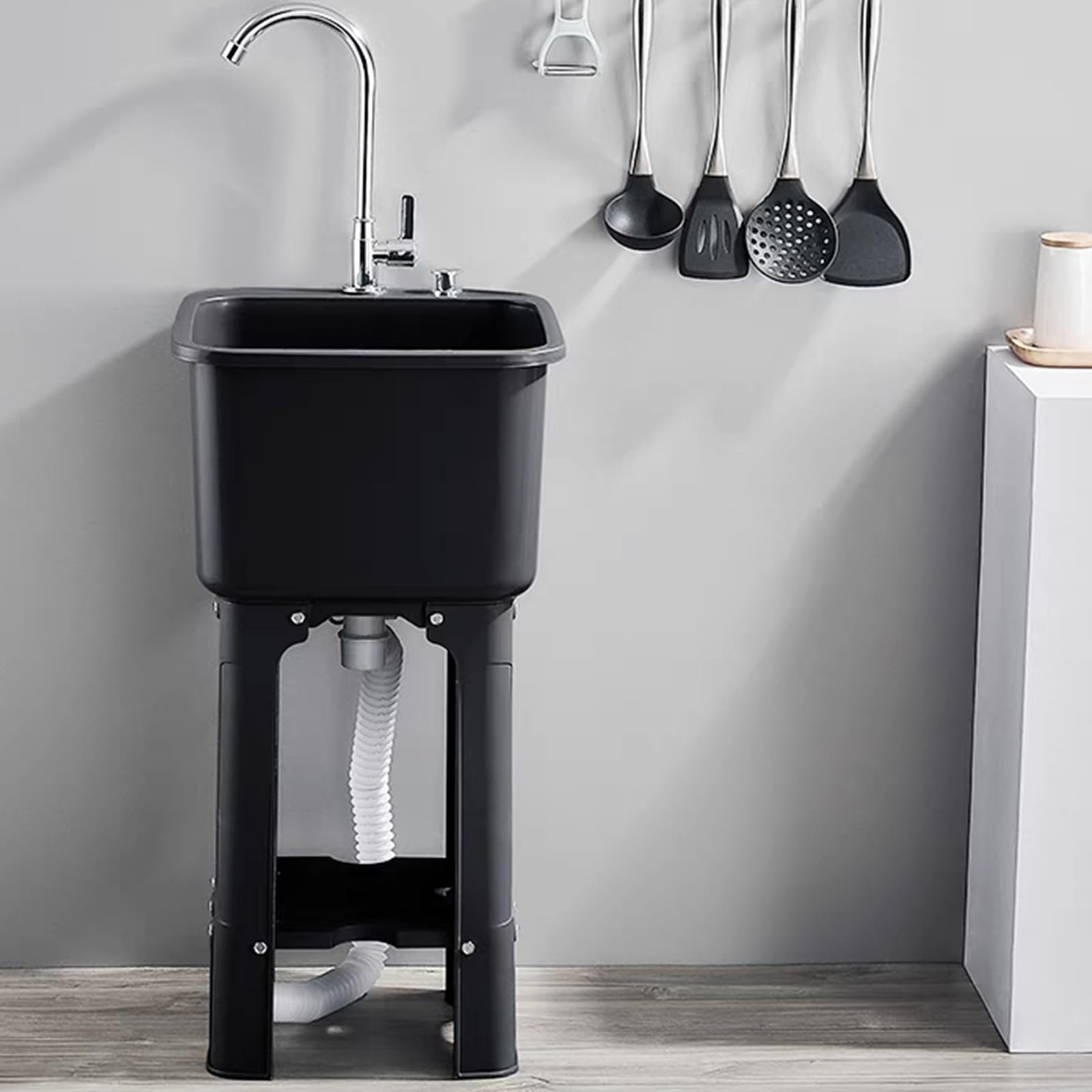Freestanding Plastic Sink,Commercial Restaurant Kitchen Sink,Single Basin Kitchen Sink,with Faucet and Drainboard(40X40X76.5cm/15.7X15.7X30.1inch,black)