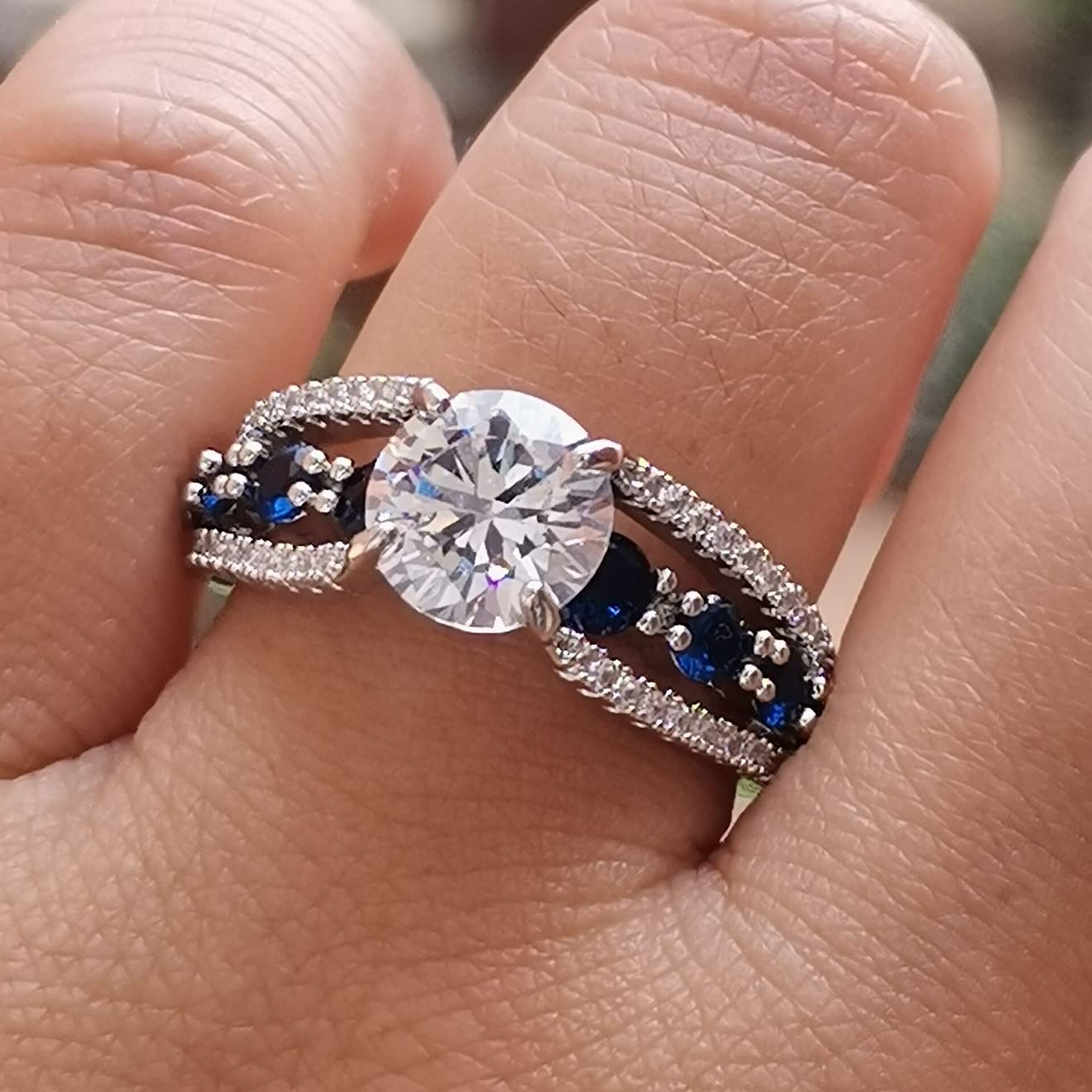 hsiyyecg Blue & White Circular Cut CZ Crystal Halo Statement Rings Women Fashion Silver Plated Engagement Wedding Jewelry (US Size 7)