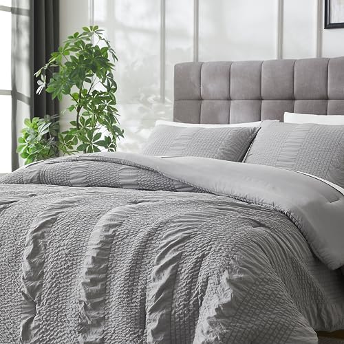 Seersucker Grey King Size Comforter Set, 3 Pieces- Soft Washed Microfiber Gray Comforter with 2 Pillowcases Shams, Fluffy Down Alternative Bedding Comforter Sets for All Season (104x90 inches)