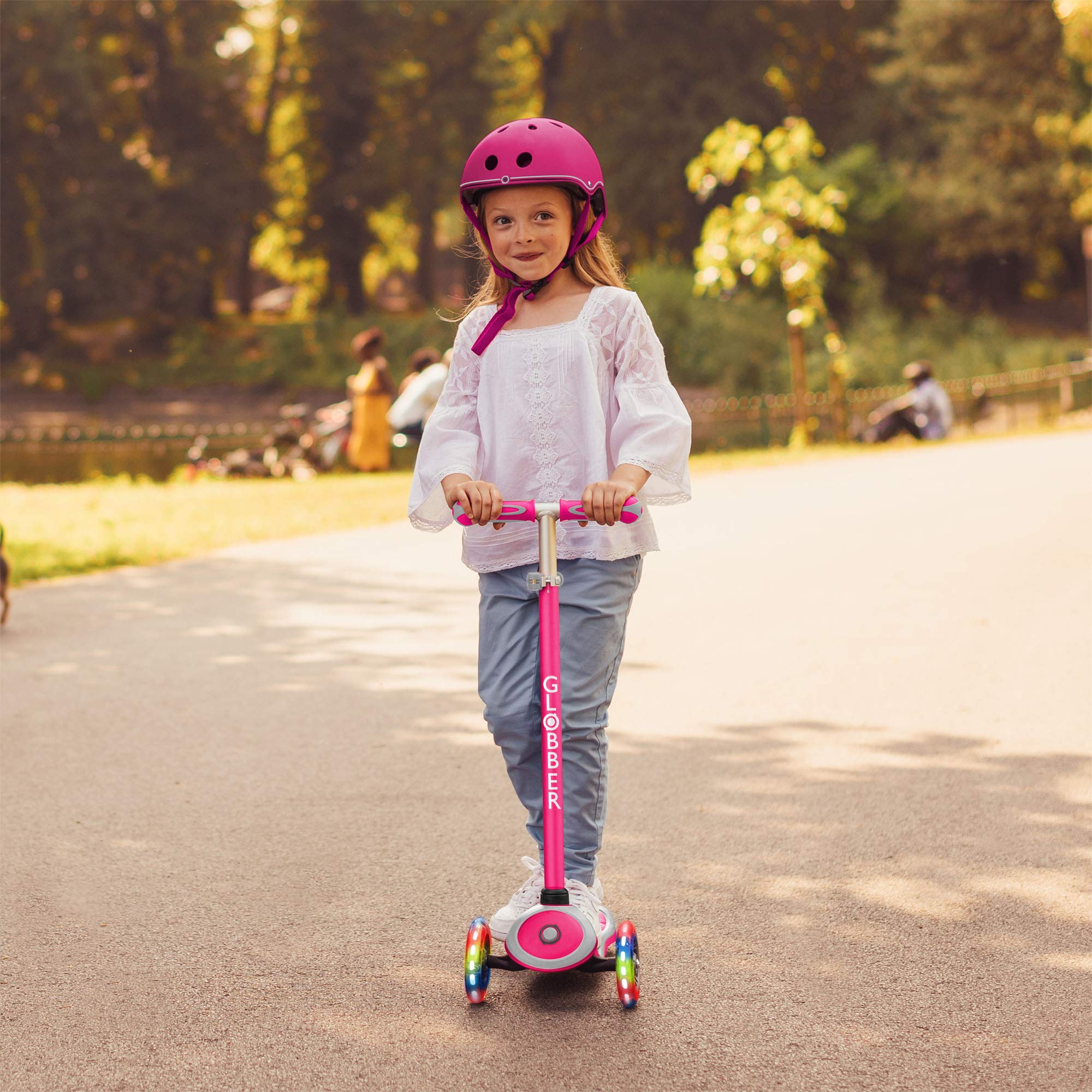 Globber 442-110 V2 3-Wheel Kids Kick Scooter with LED Light Up Wheels and Adjustable Height and Comfortable Grips for Boys and Girls, Pink