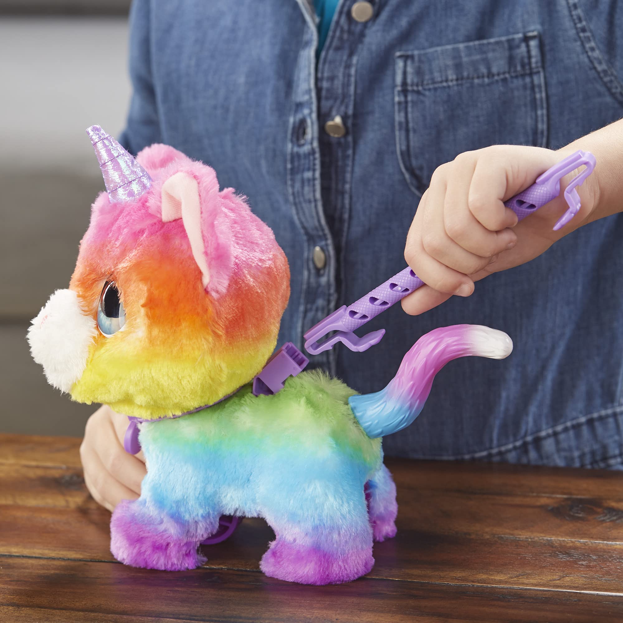 FurReal friends FRR WALKALOTS Big Wags Unicorn CAT