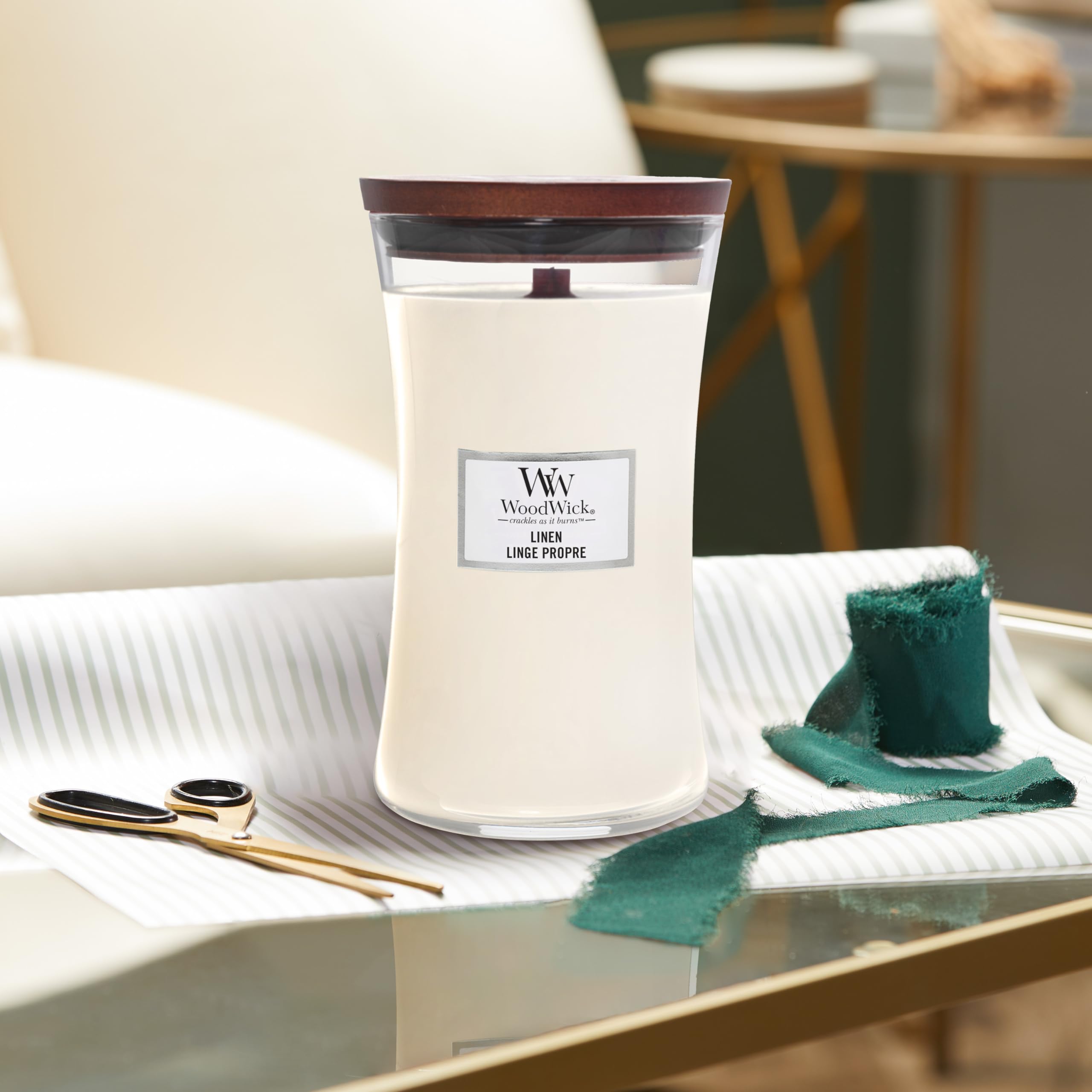 WoodWick Large Hourglass Candle, Vanilla Bean Scent, Crackles as it Burns, Premium Soy Blend Wax, 21oz, Perfect for Gifting