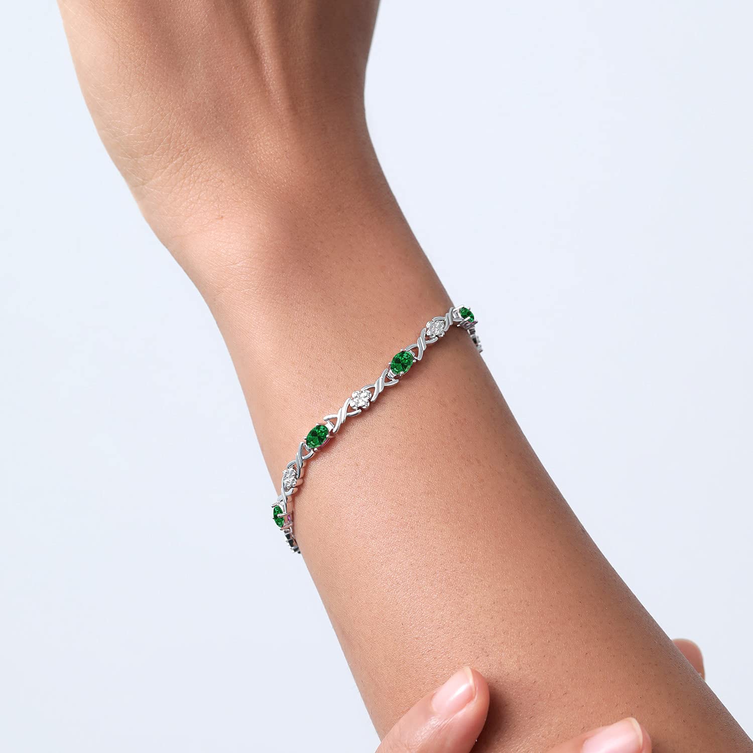 Gem Stone King 925 Sterling Silver Green Simulated Emerald Tennis Bracelet For Women (2.80 Cttw, Gemstone Birthstone, Oval 6X4MM, 7 Inch)